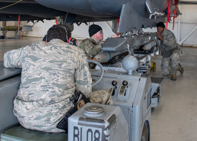 Weapons load crew members train to earn initail certification > Seymour ...