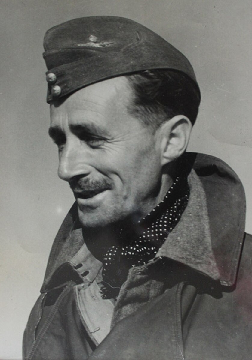 Family of WWII veterans visit RAF Mildenhall to trace footsteps ...