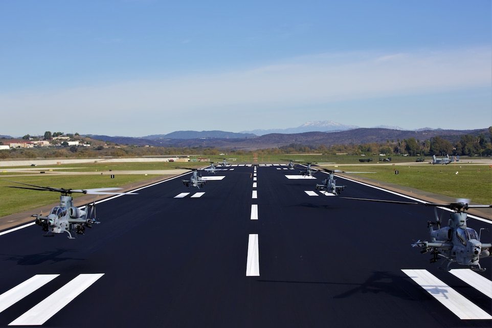 Vipers Storm the Sky – Marine Attack Helicopters Demonstrate Naval ...