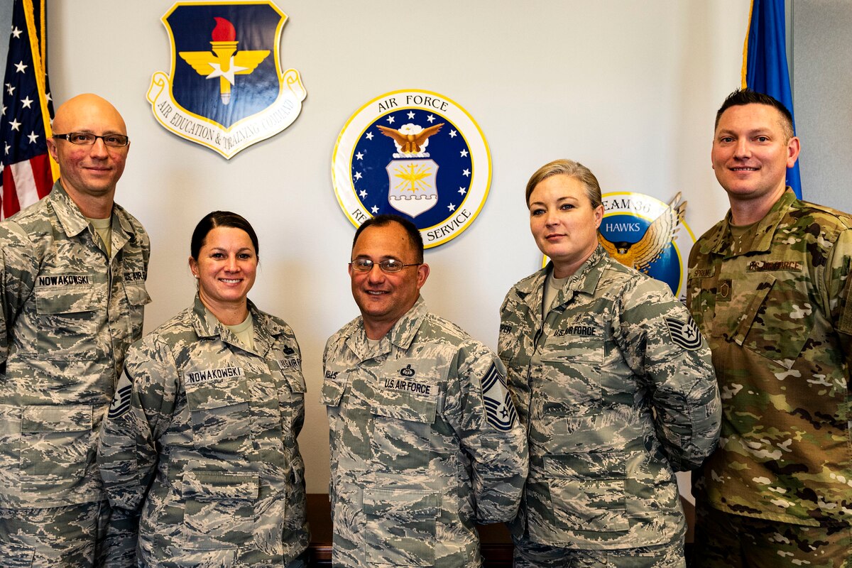 Recruiters: gateway into the Air Force > Moody Air Force Base > Article ...