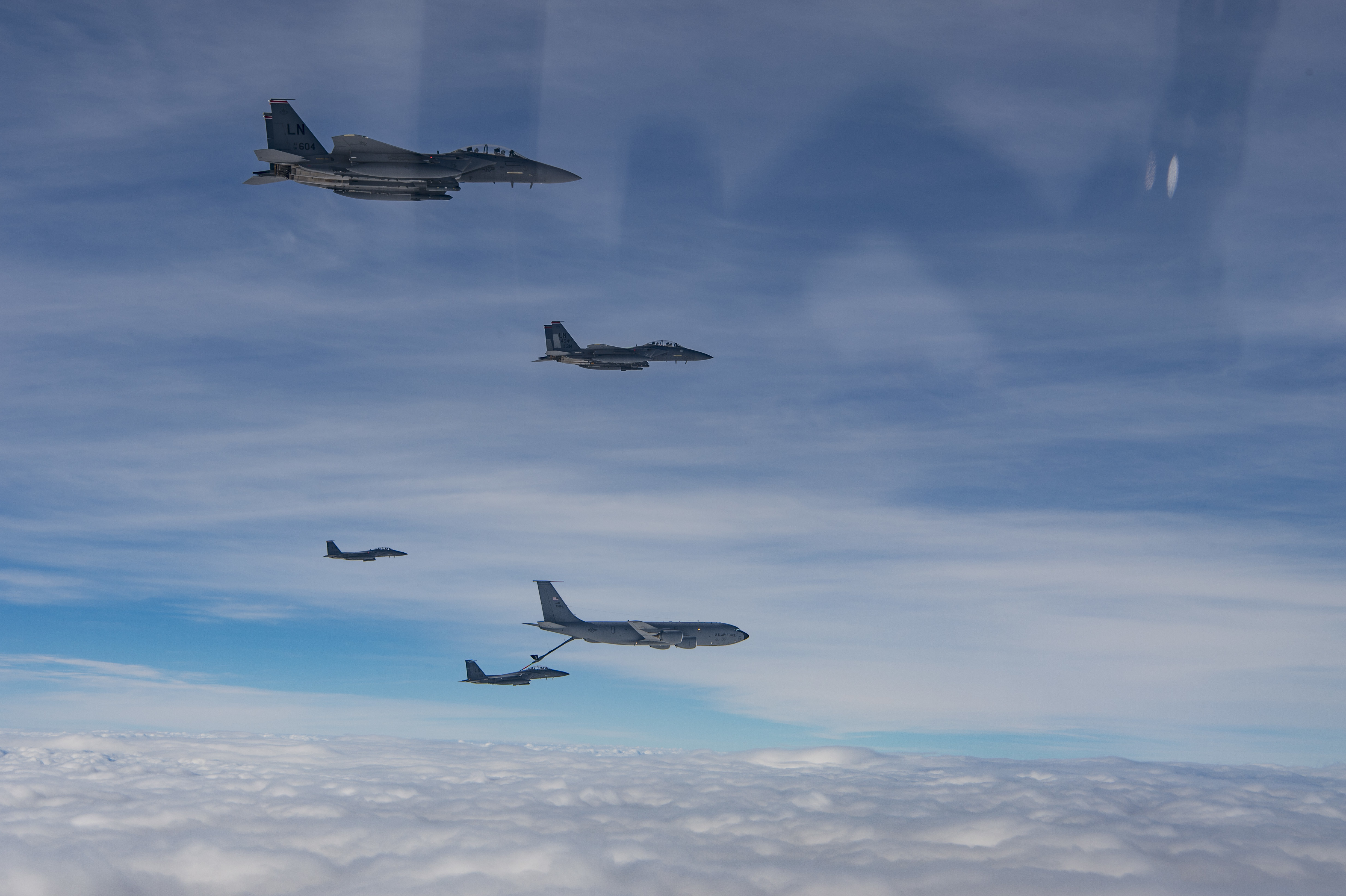 AFCENT celebrates Qatar National Day > U.S. Air Forces Central > News