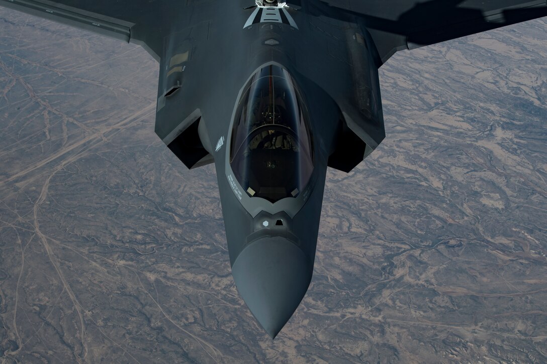 KC-10 deployed refueling mission