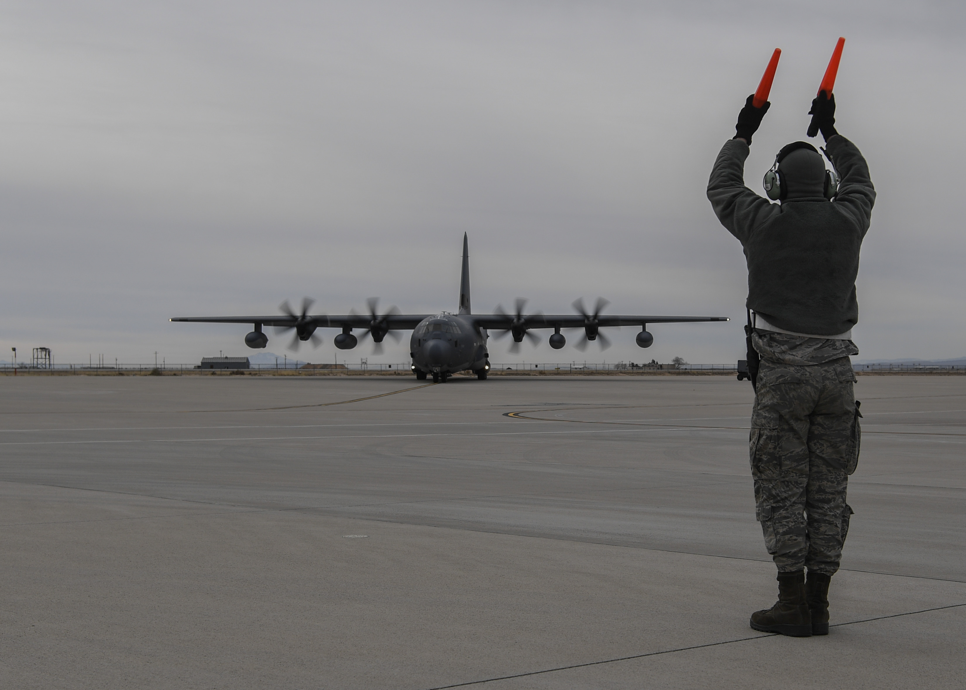 58th AMXS keeps aircraft mission ready > Kirtland Air Force Base ...