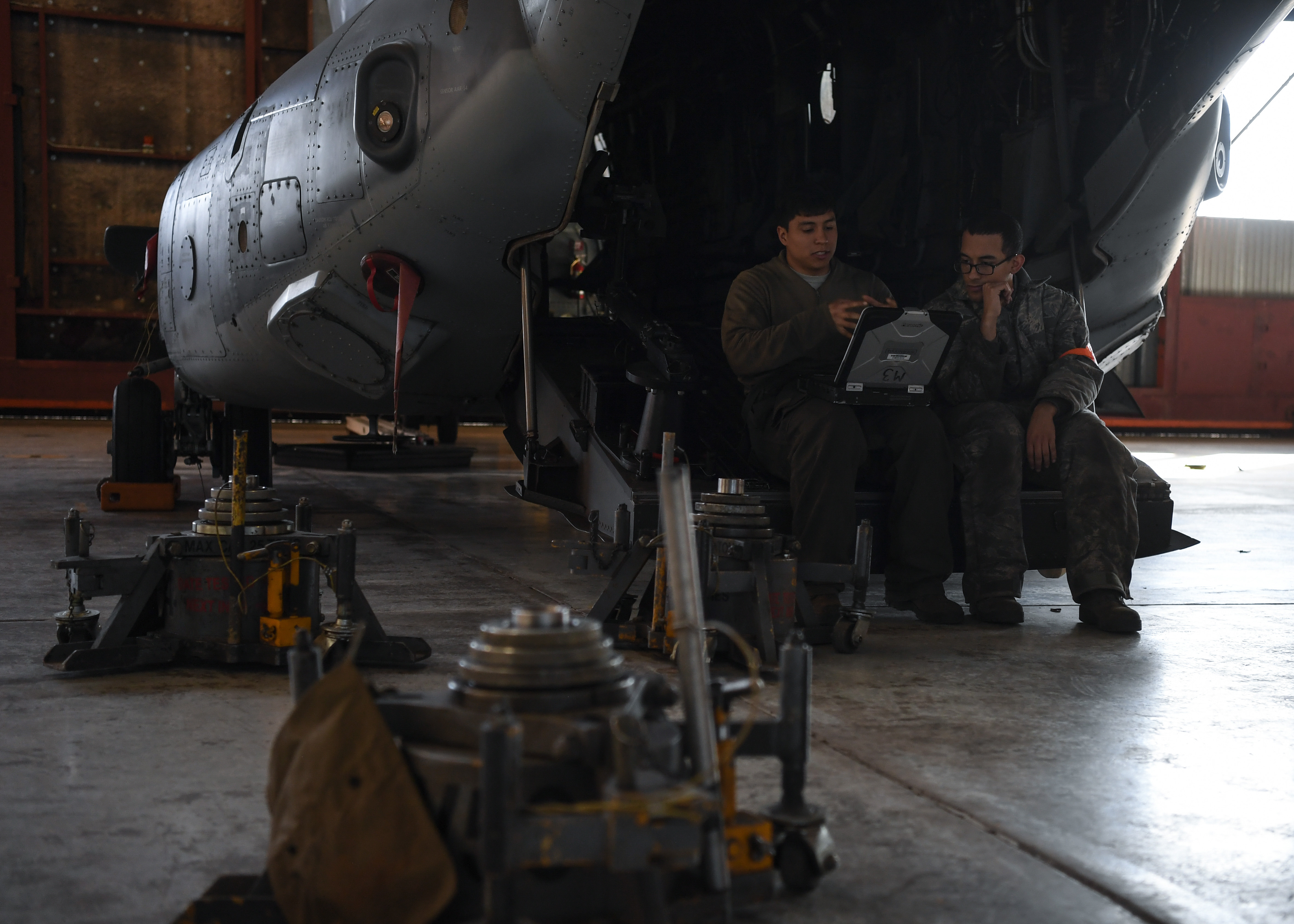58th AMXS keeps aircraft mission ready > Kirtland Air Force Base ...