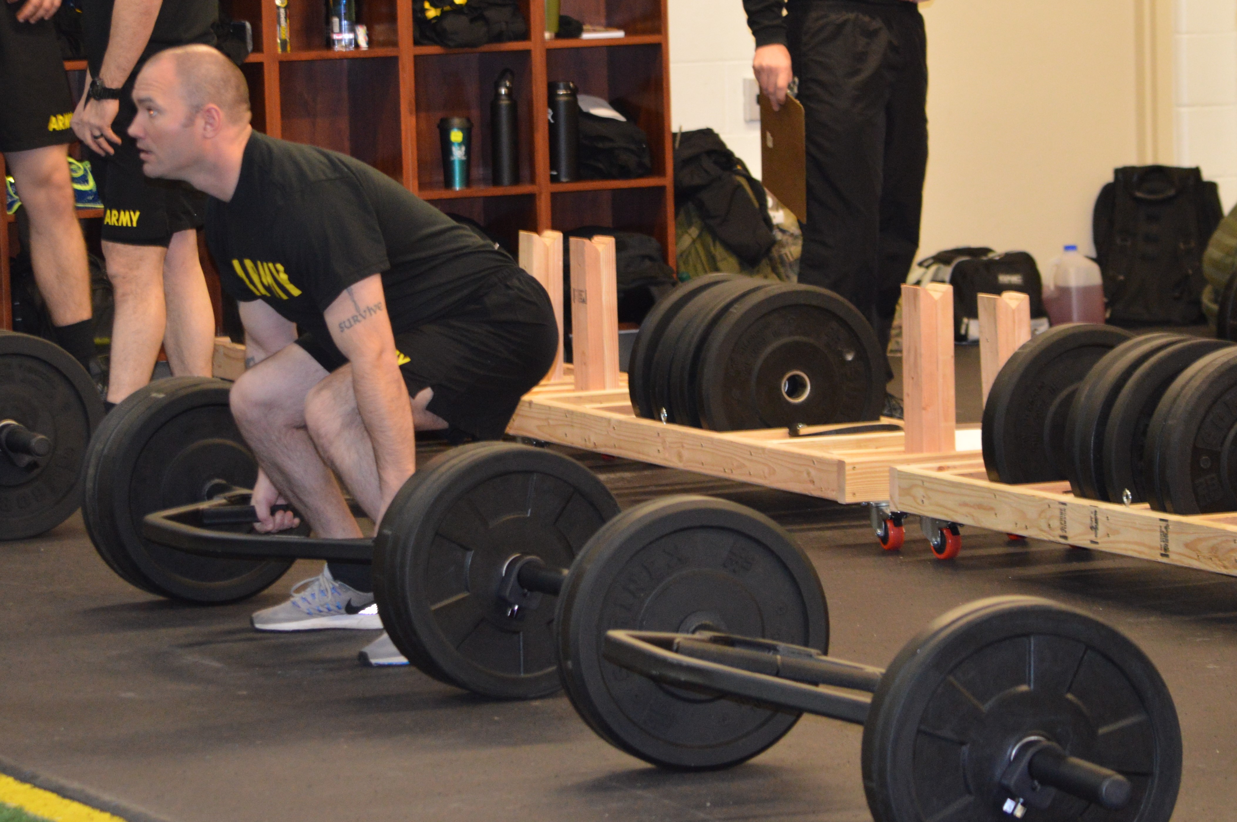 Soldiers conducting the Strength Dead Lift