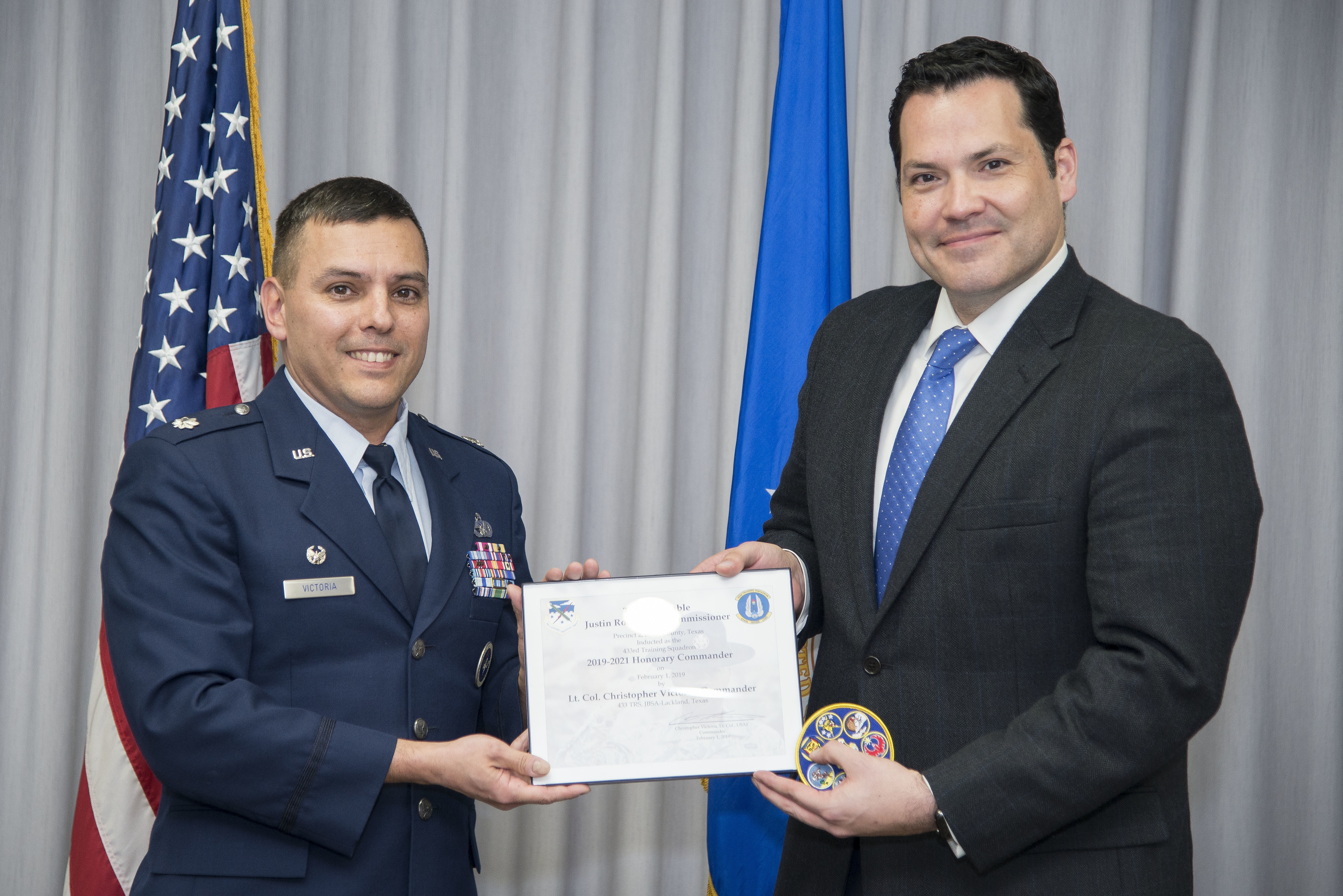 340th FTG, 39th FTS, 433rd TRS induct honorary commanders > 340th ...