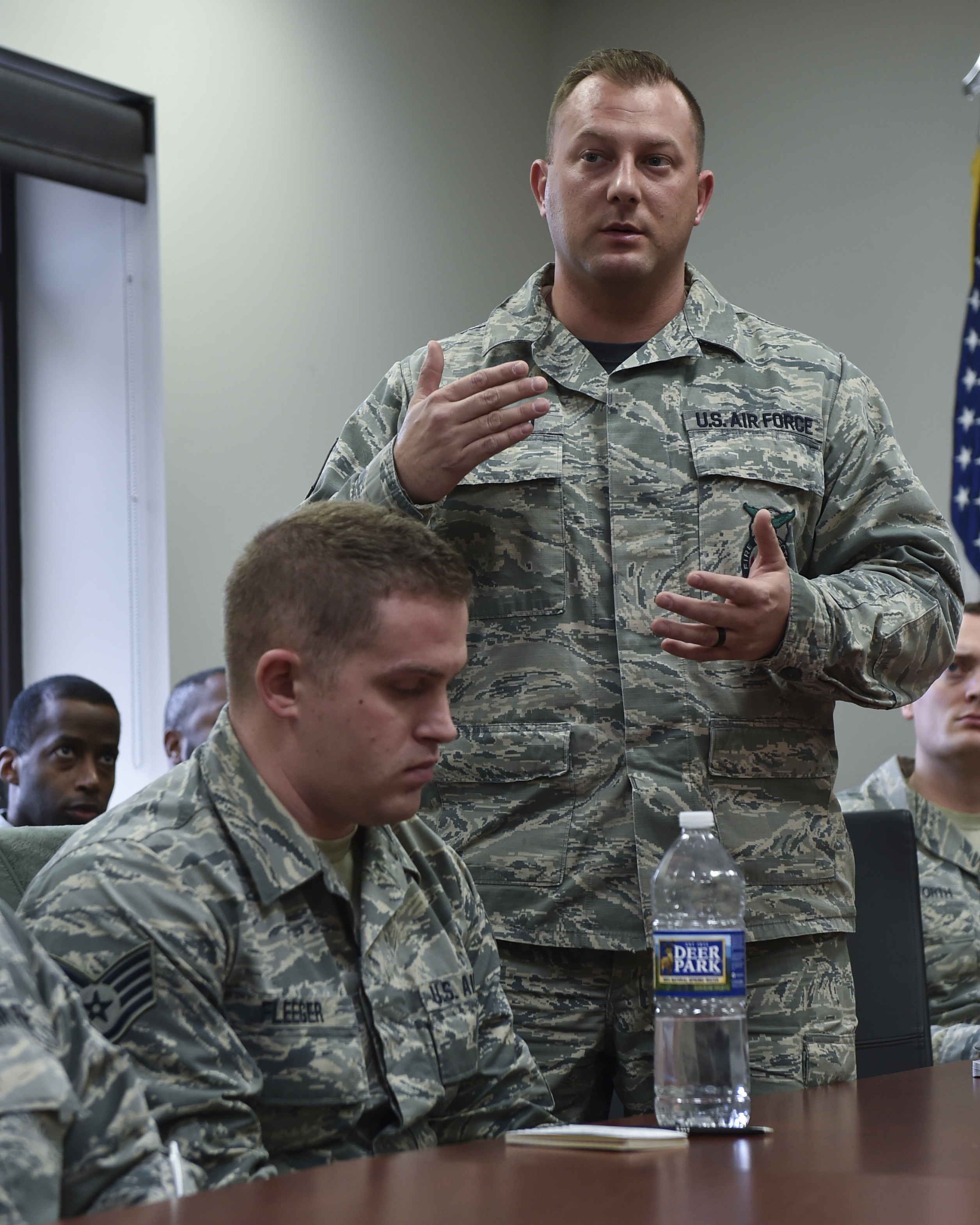 Chief Johnson meets 910th Reservists > Youngstown Air Reserve Station ...