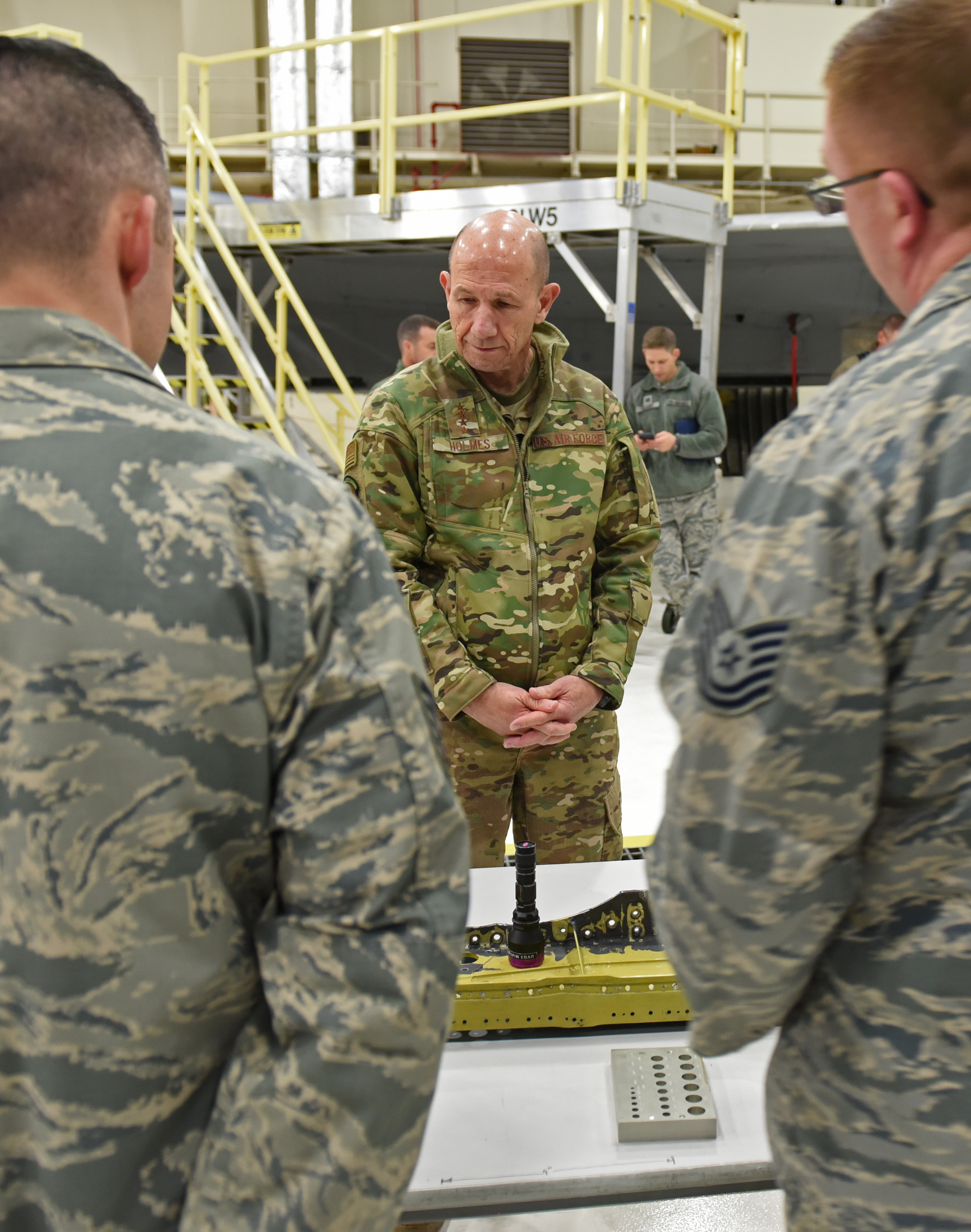 ACC Commander pays rare visit to 173rd Fighter Wing > Air National ...