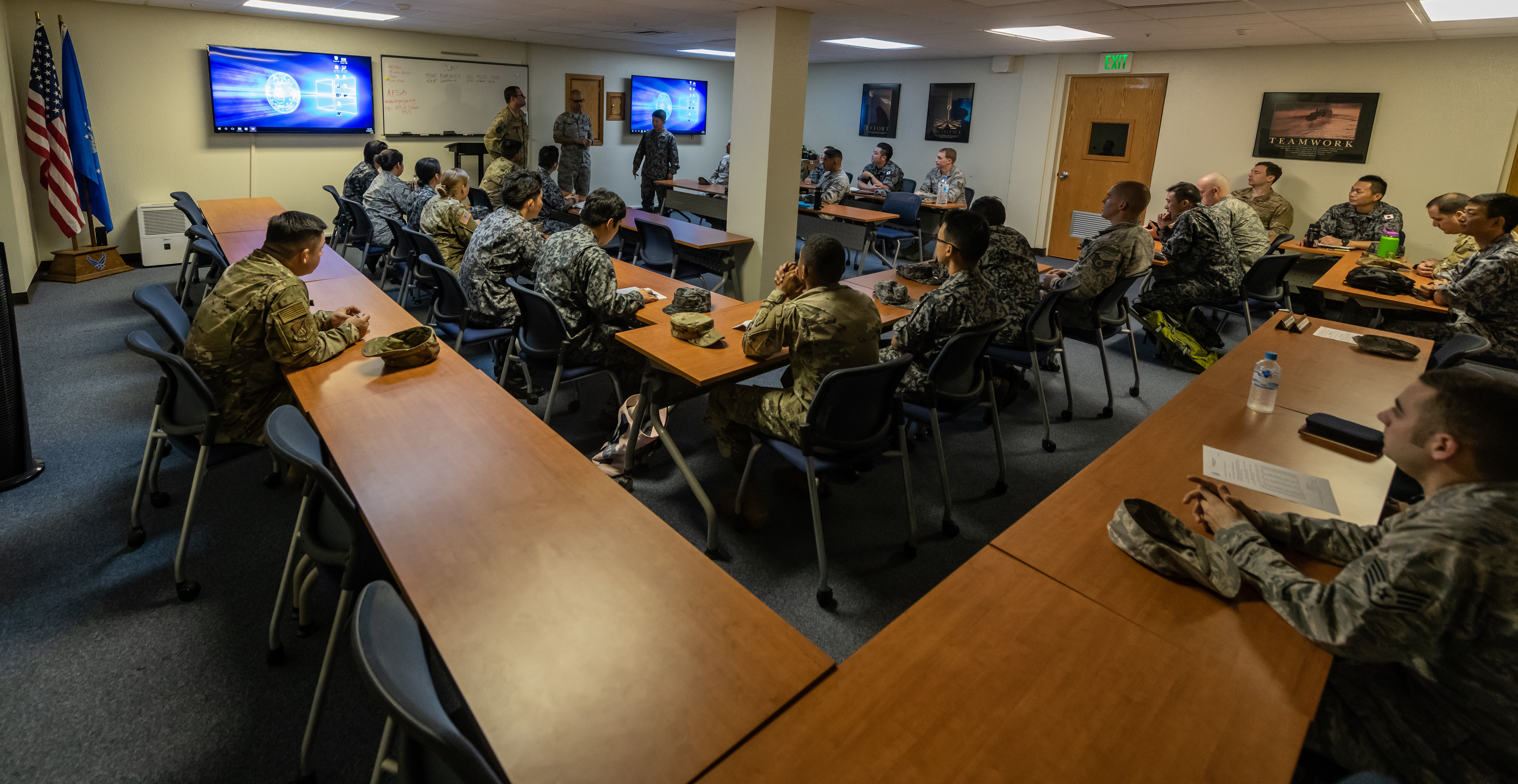 Building bonds and breaking bread > Kadena Air Base > News