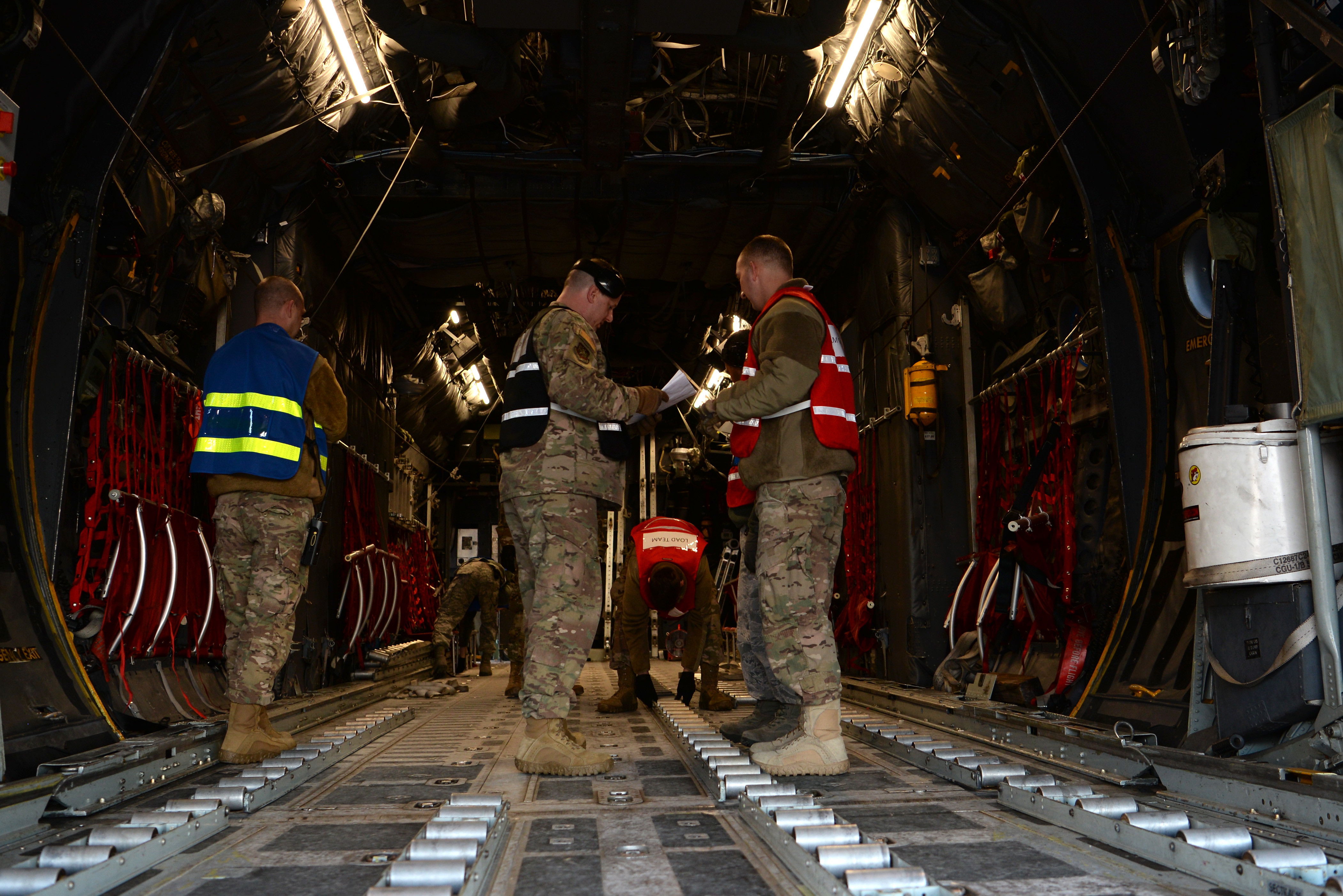 Airmen train for mobility operations > Scott Air Force Base > Article ...