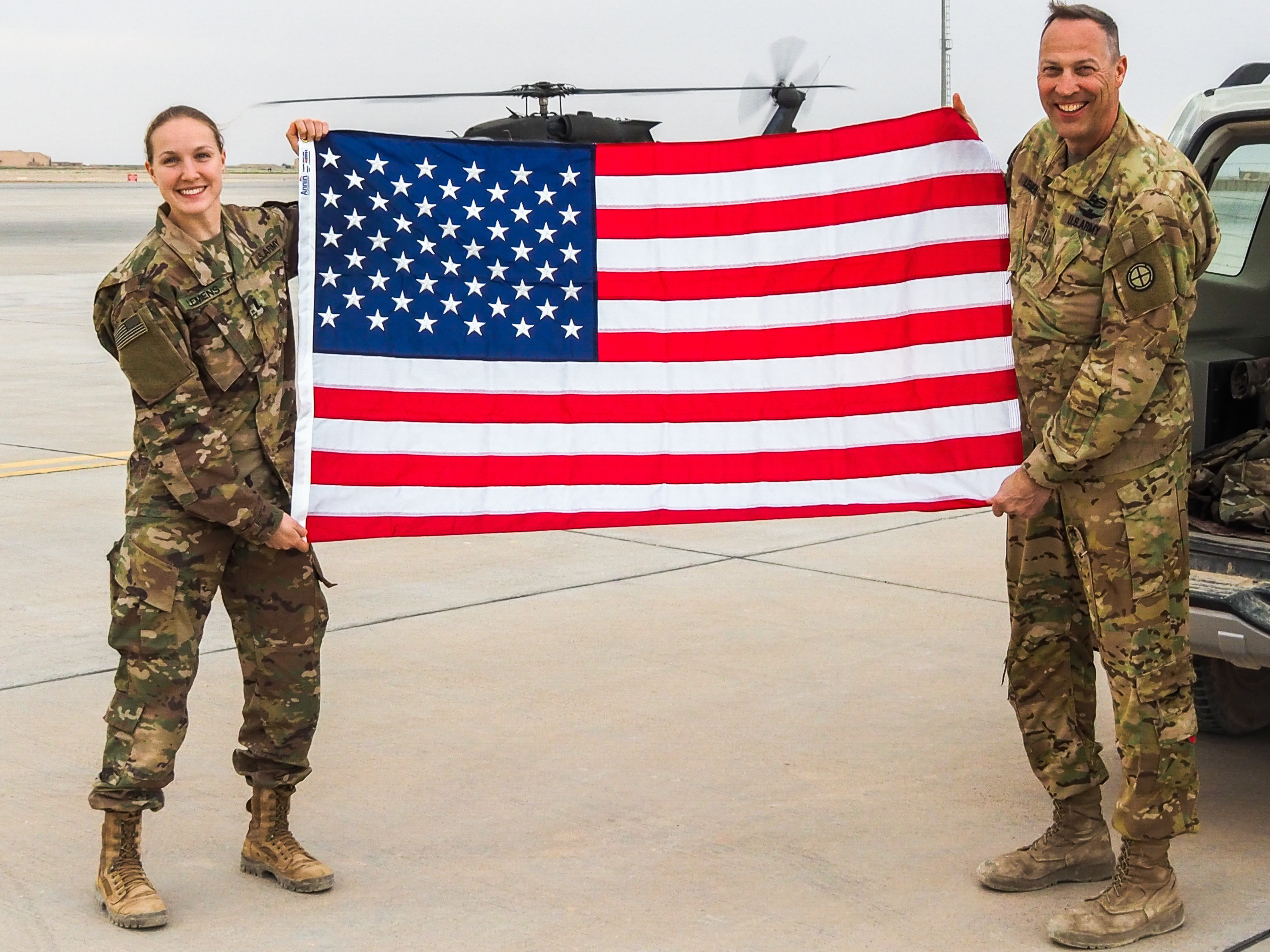 Deployed father and daughter reunite > U.S. Army Central > Featured ...