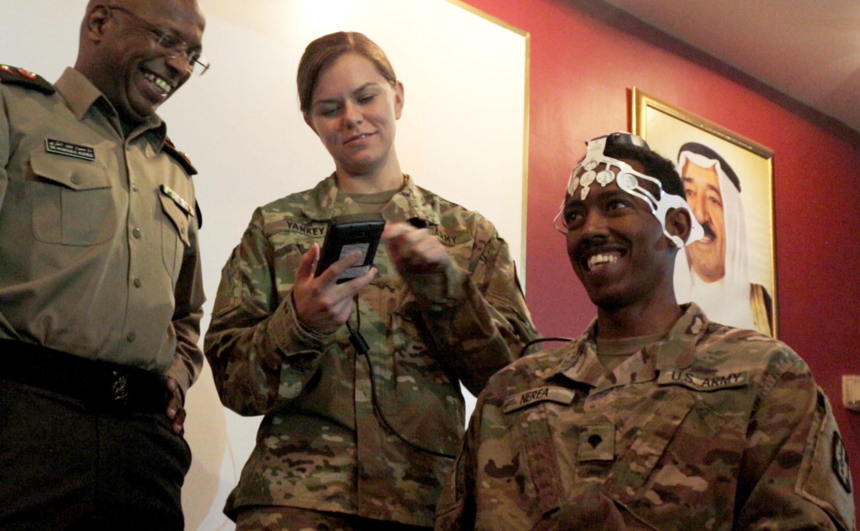 Wrap your mind around this: Devices detect TBI > U.S. Army Reserve ...