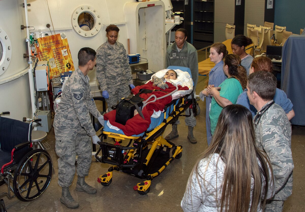 DGMC uses hyperbaric oxygen to halt radiation damage > Travis Air Force ...
