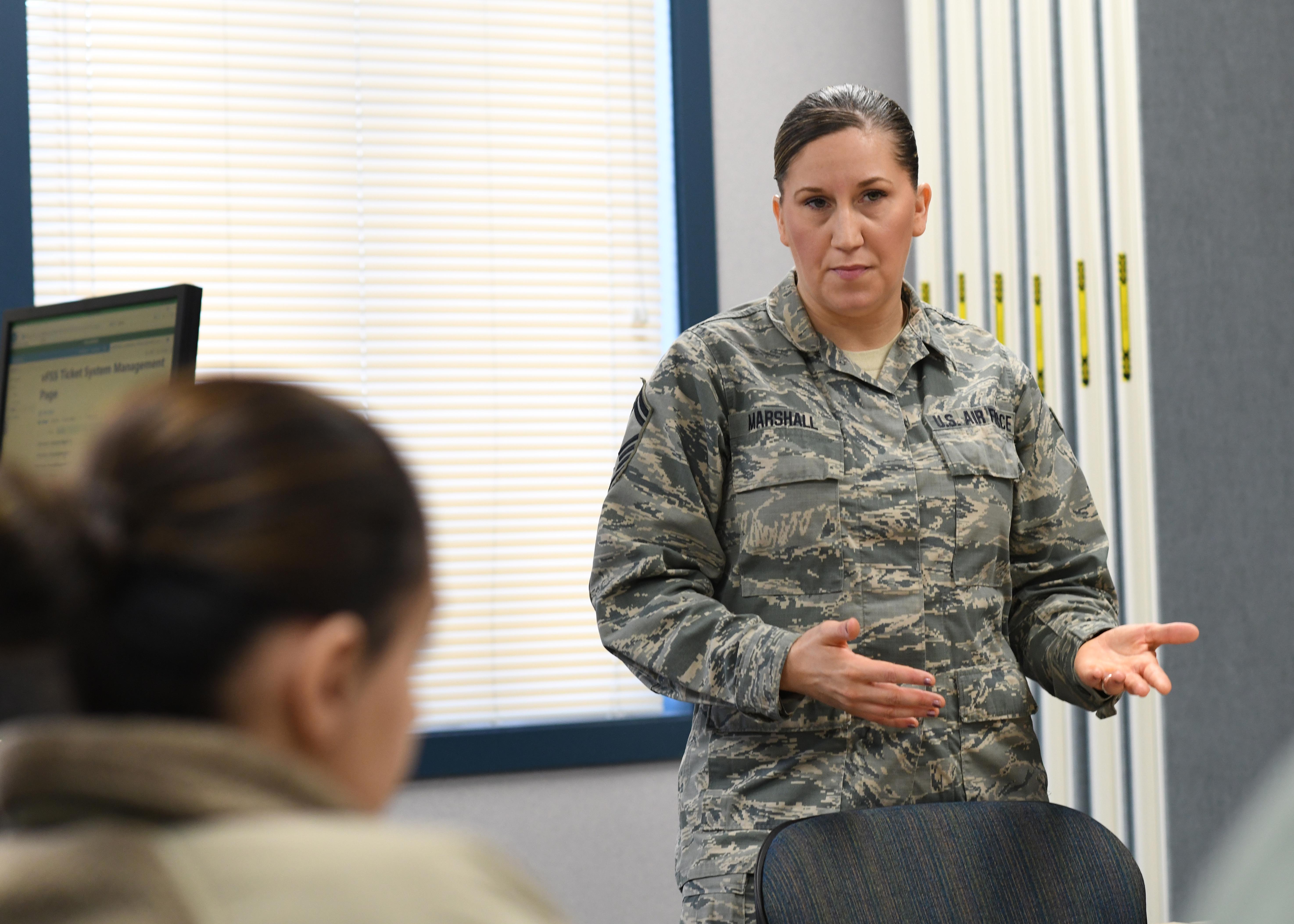 Military Personnel Section hosts open house > Youngstown Air Reserve ...