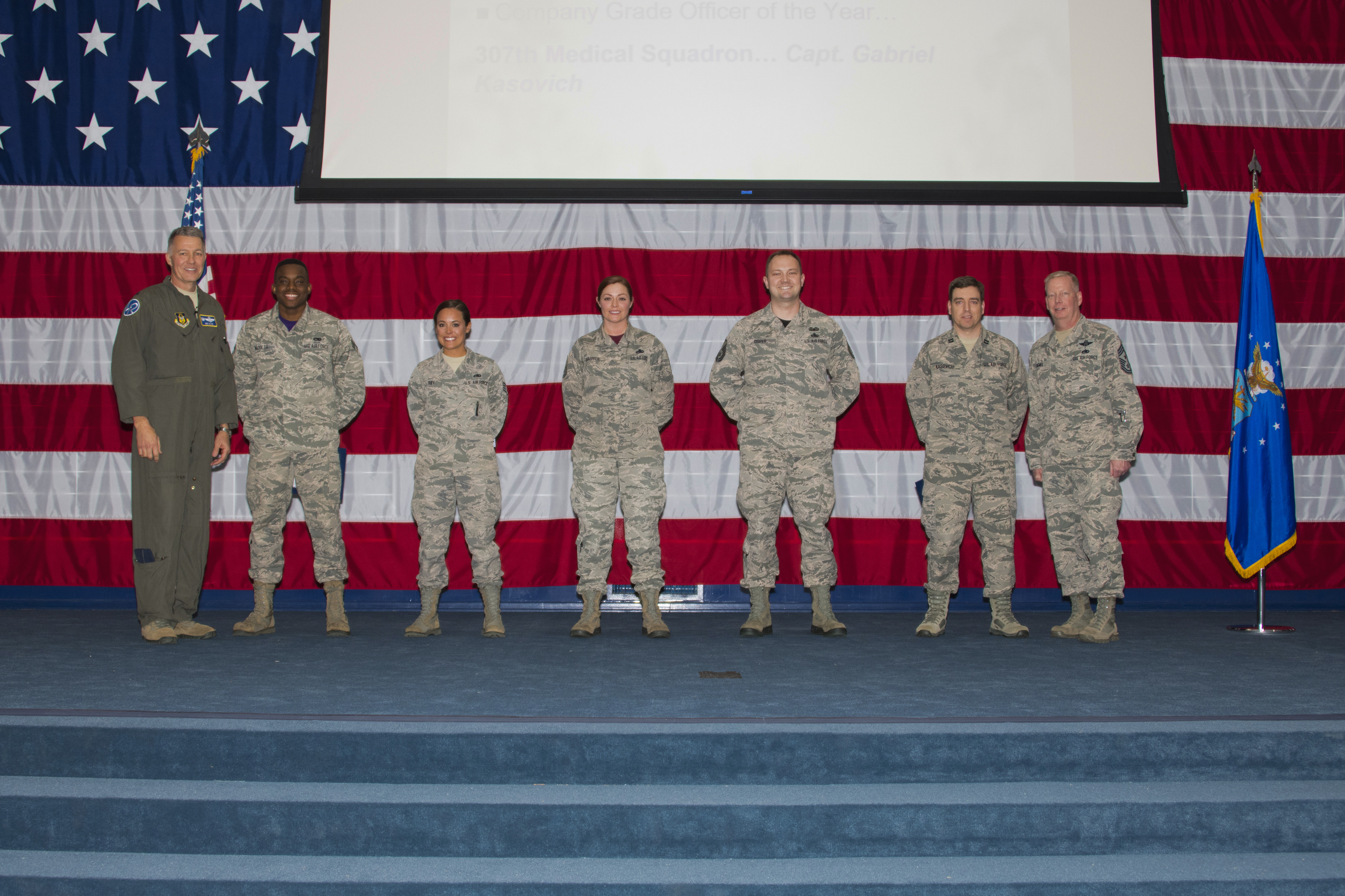 307th Bomb Wing holds commander's call > 307th Bomb Wing > Article Display