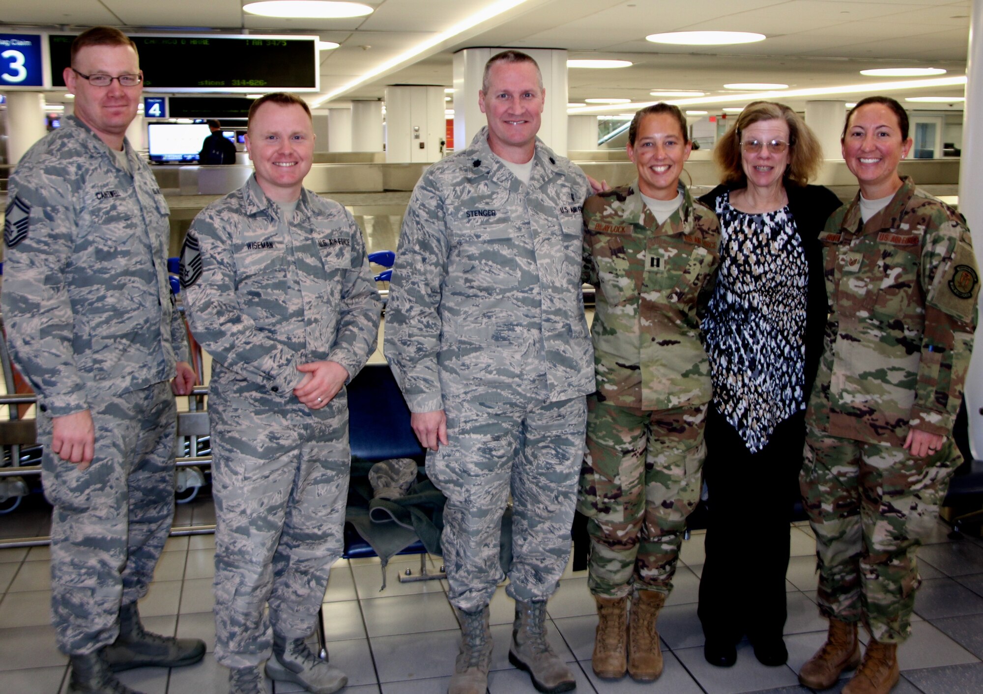 Wing welcomes back fellow Airmen > 932nd Airlift Wing > Article Display