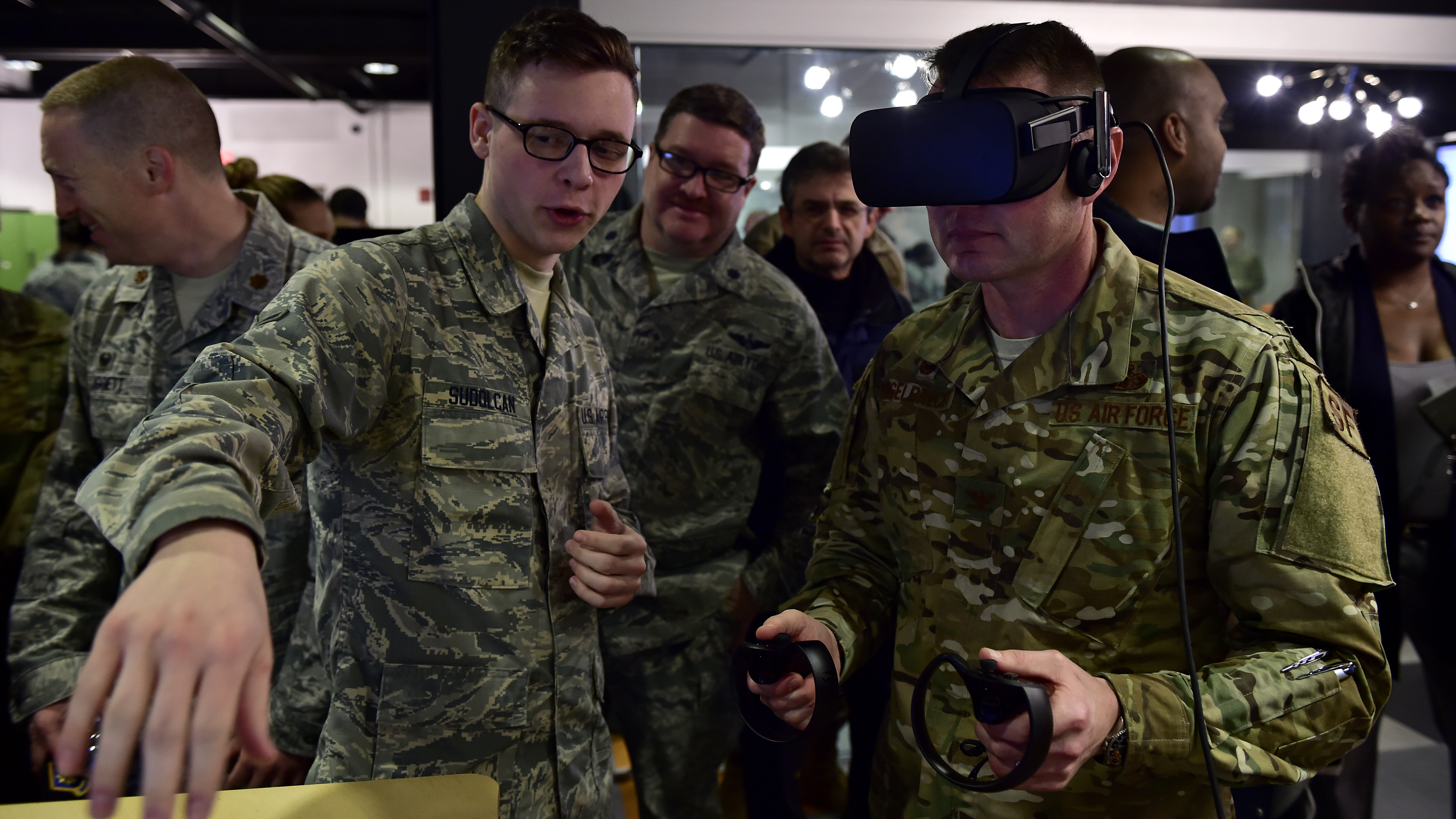 SparkX Cell Innovation Center hosts grand opening