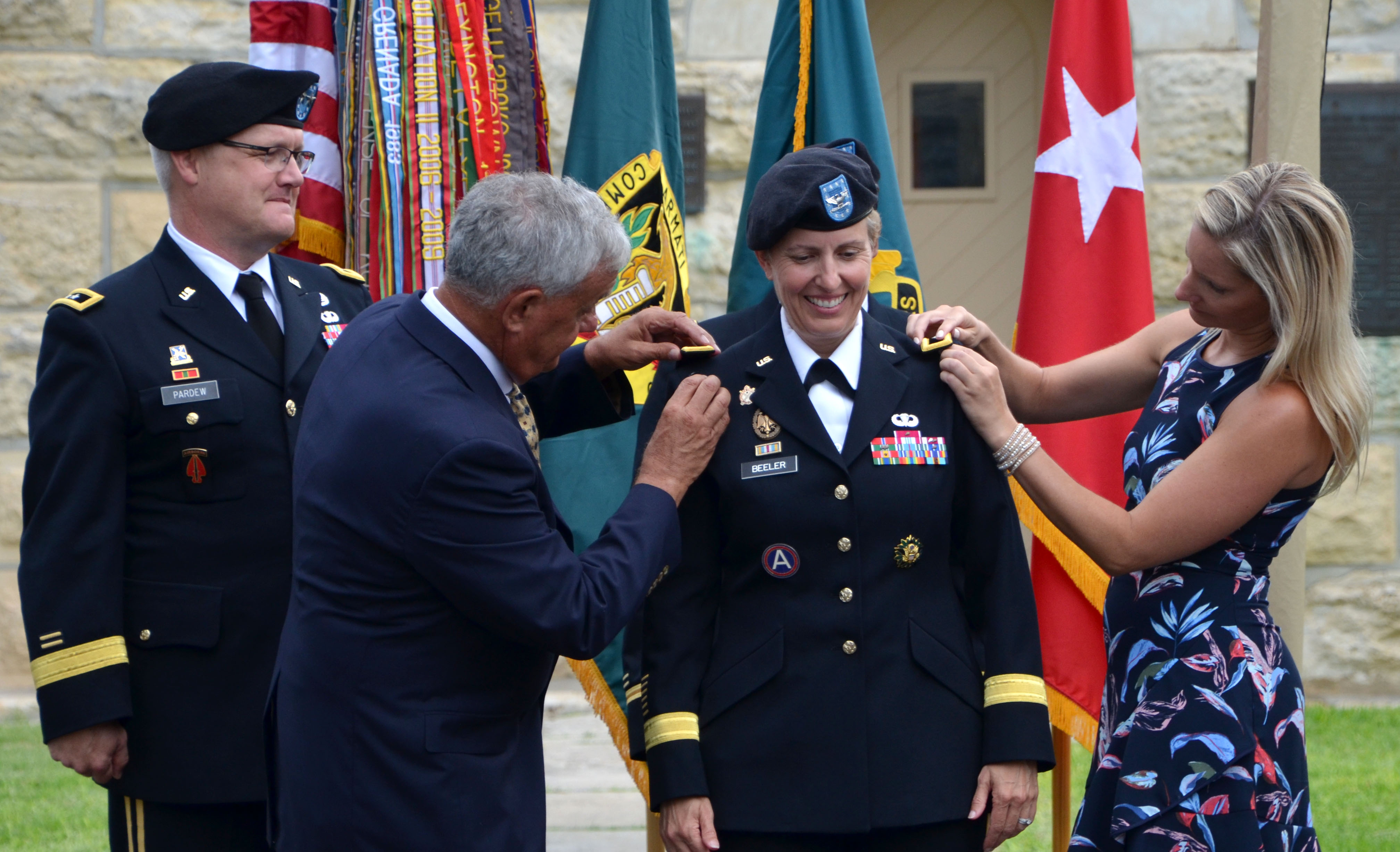 Mission and Installation Contracting Command leader pins on brigadier ...