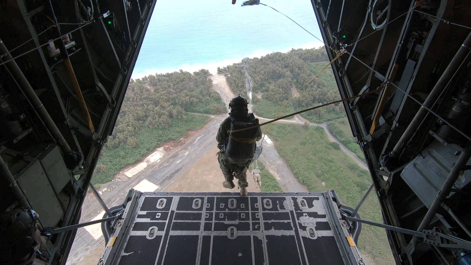 22nd STS hone global access capabilities > Air Force Special Tactics ...