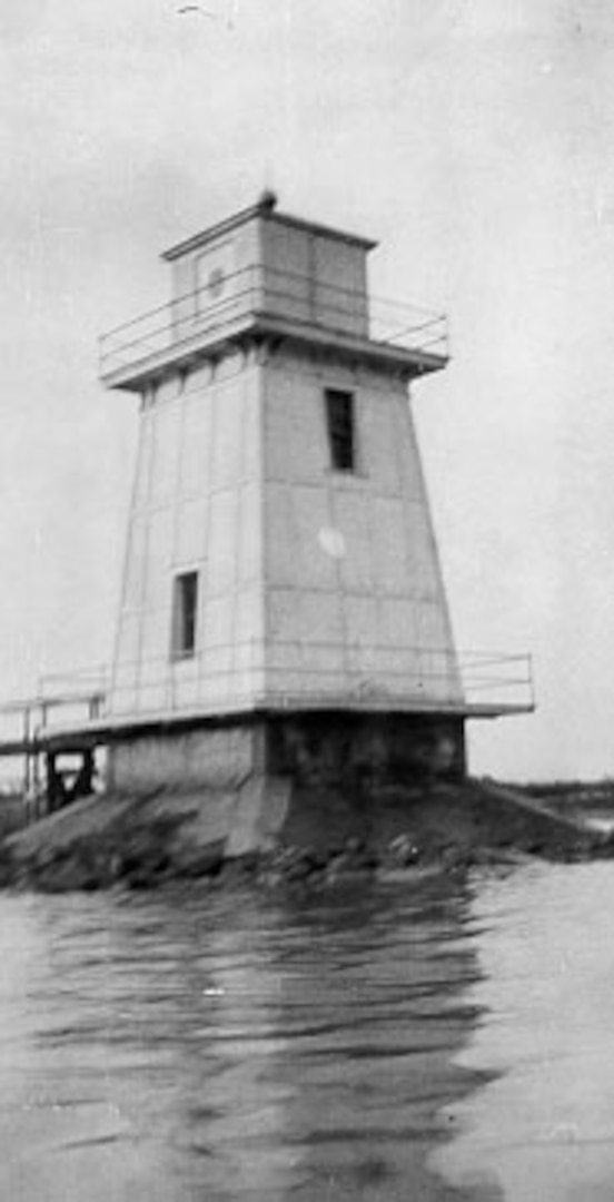 Chester Range Front Light > United States Coast Guard > All