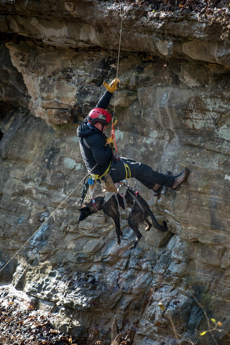 Kentucky Air Guard is home to only search and rescue dog in DoD > Air ...