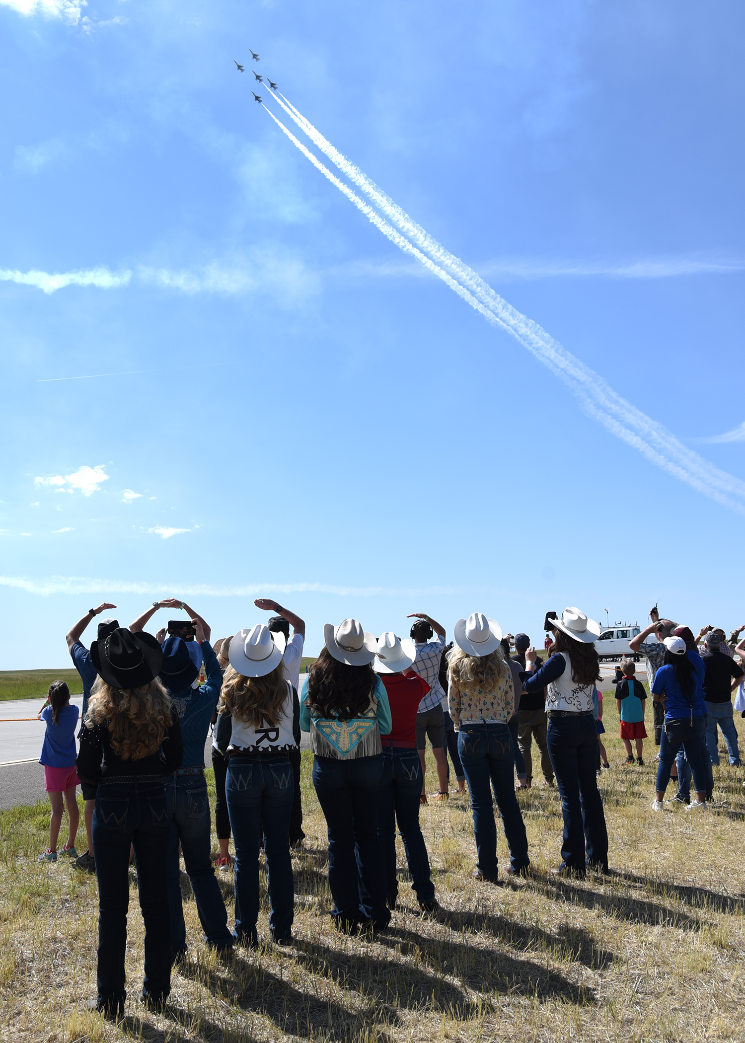 USAF Thunderbirds return to CFD > Air Force Test Center > News