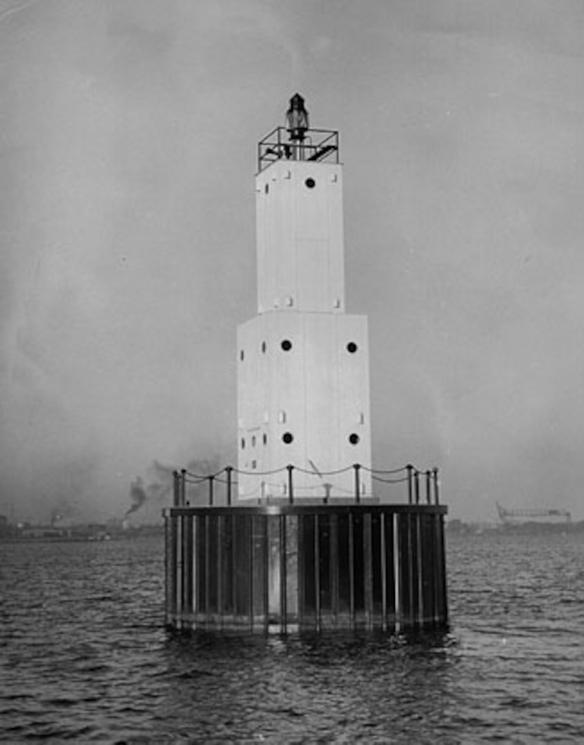 Escanaba Lighthouse > United States Coast Guard > All