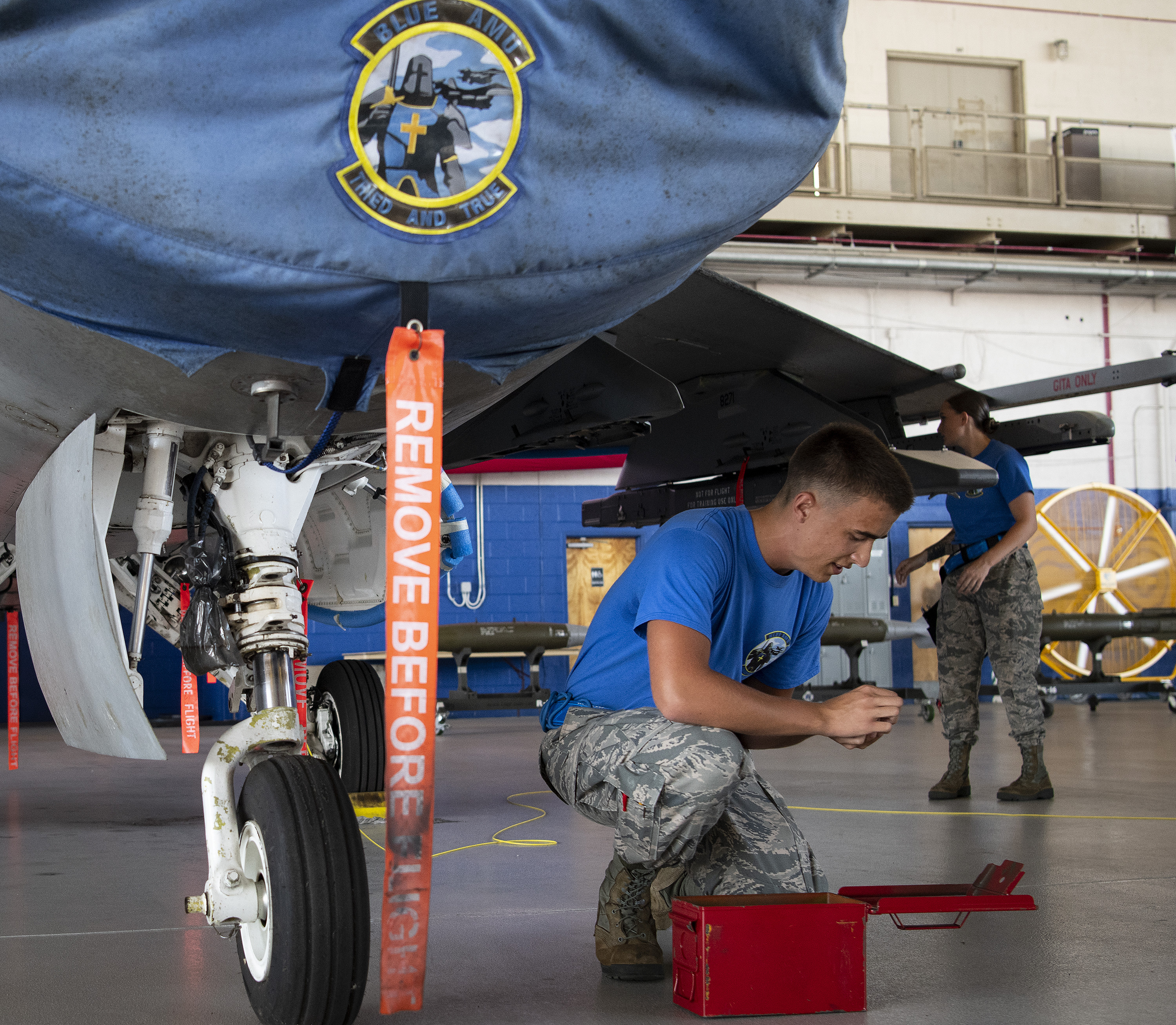 Blue blazes in weapons load > Eglin Air Force Base > Article Display
