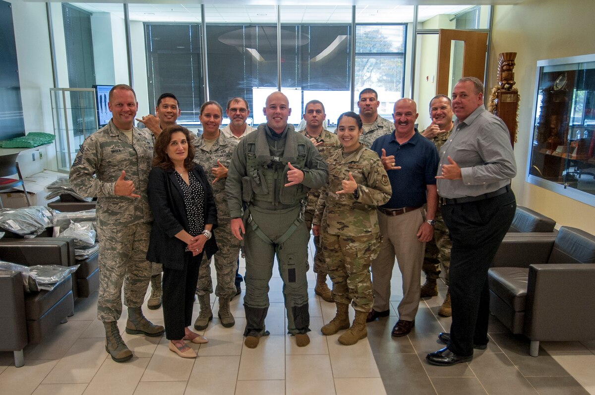 No more ‘flight suits,’ the Integrated Aircrew Ensemble makes debut ...