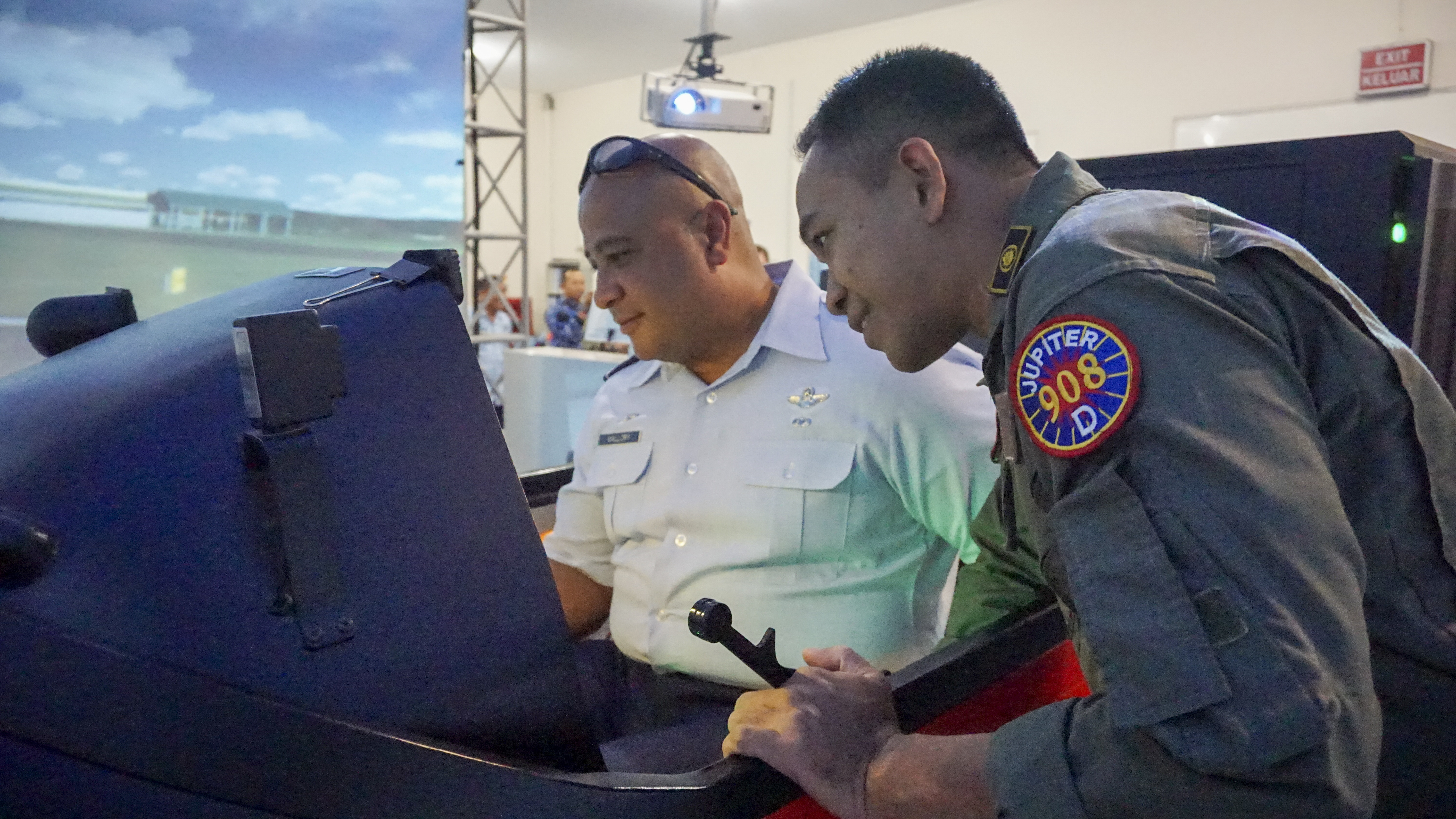 HIANG and Indonesian Air Defenders build relationships during SMEE 19-2 ...