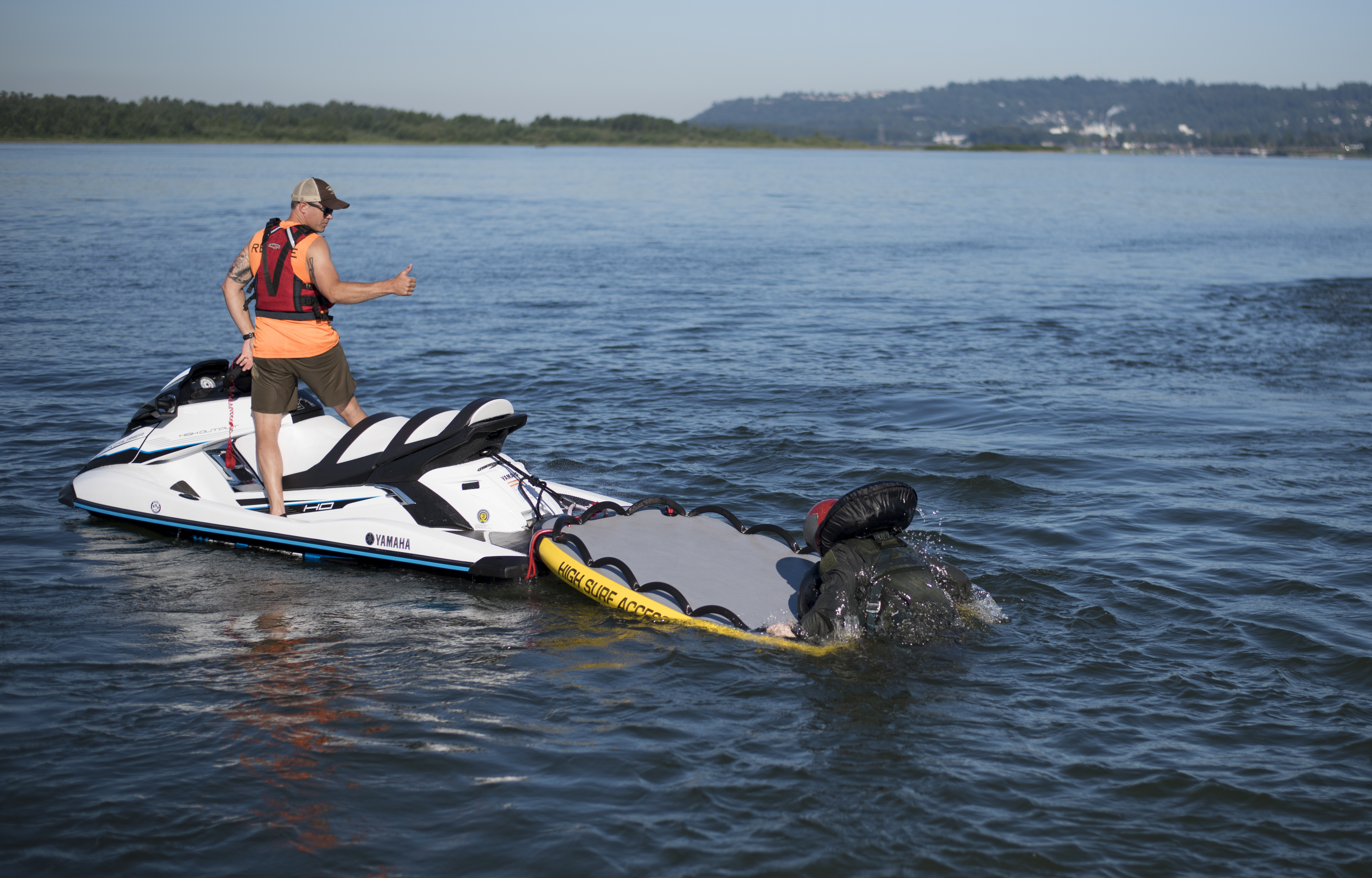 142nd FW Fighter Pilots participate in water survival training