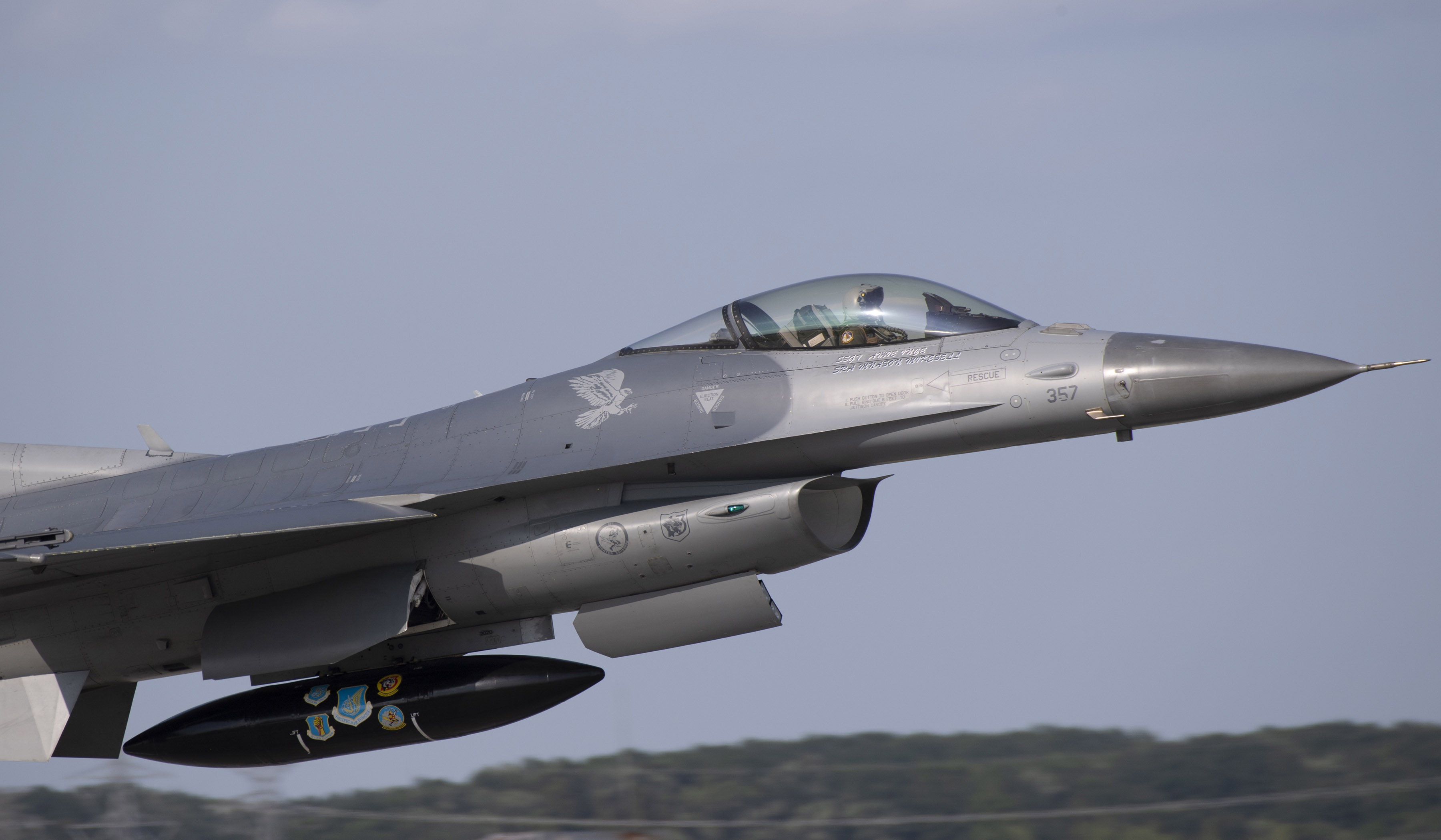 PACAF demo pilot helps Yokota certify runway safety system > Misawa Air ...