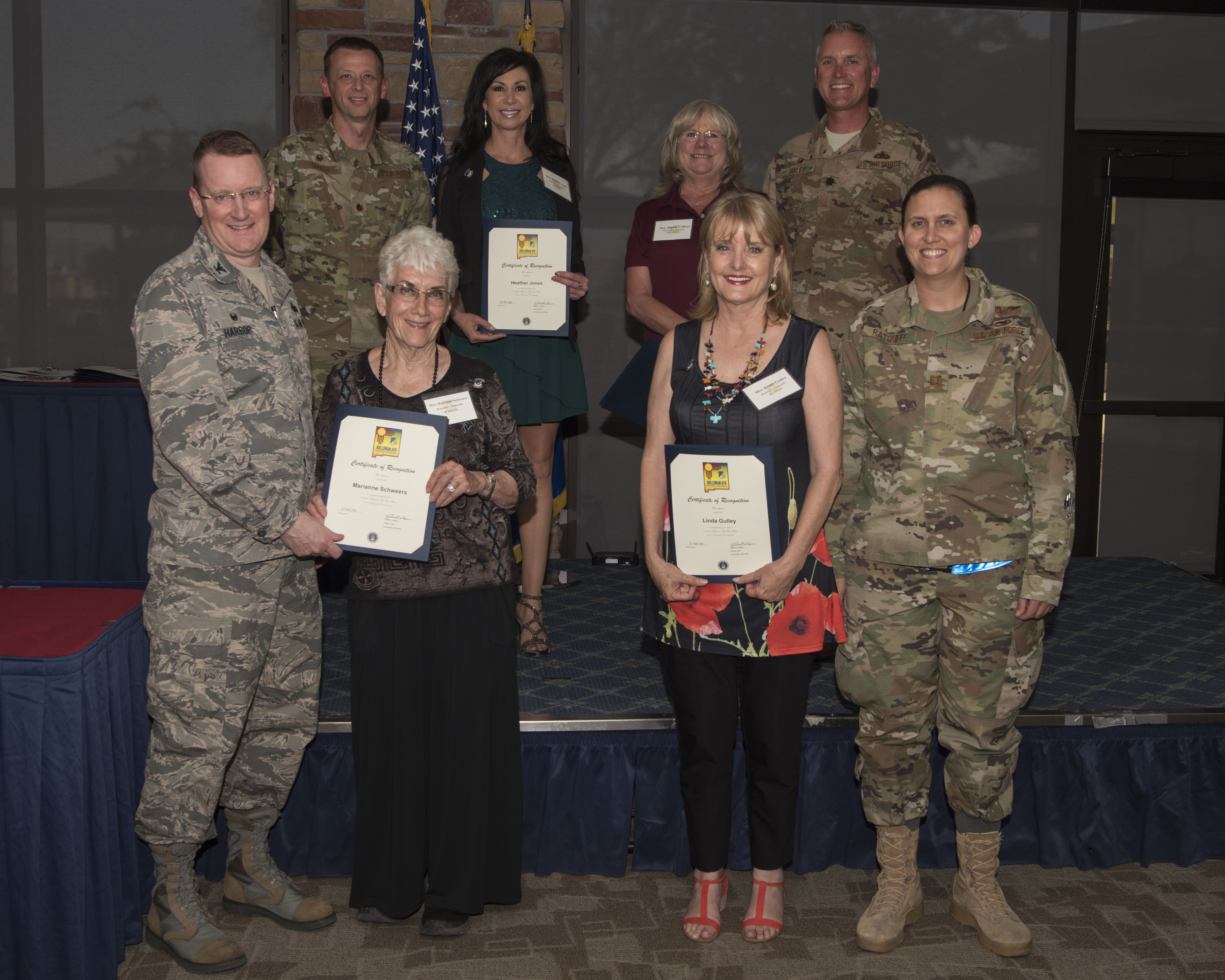 Honorary commanders assume command > Holloman Air Force Base > Display