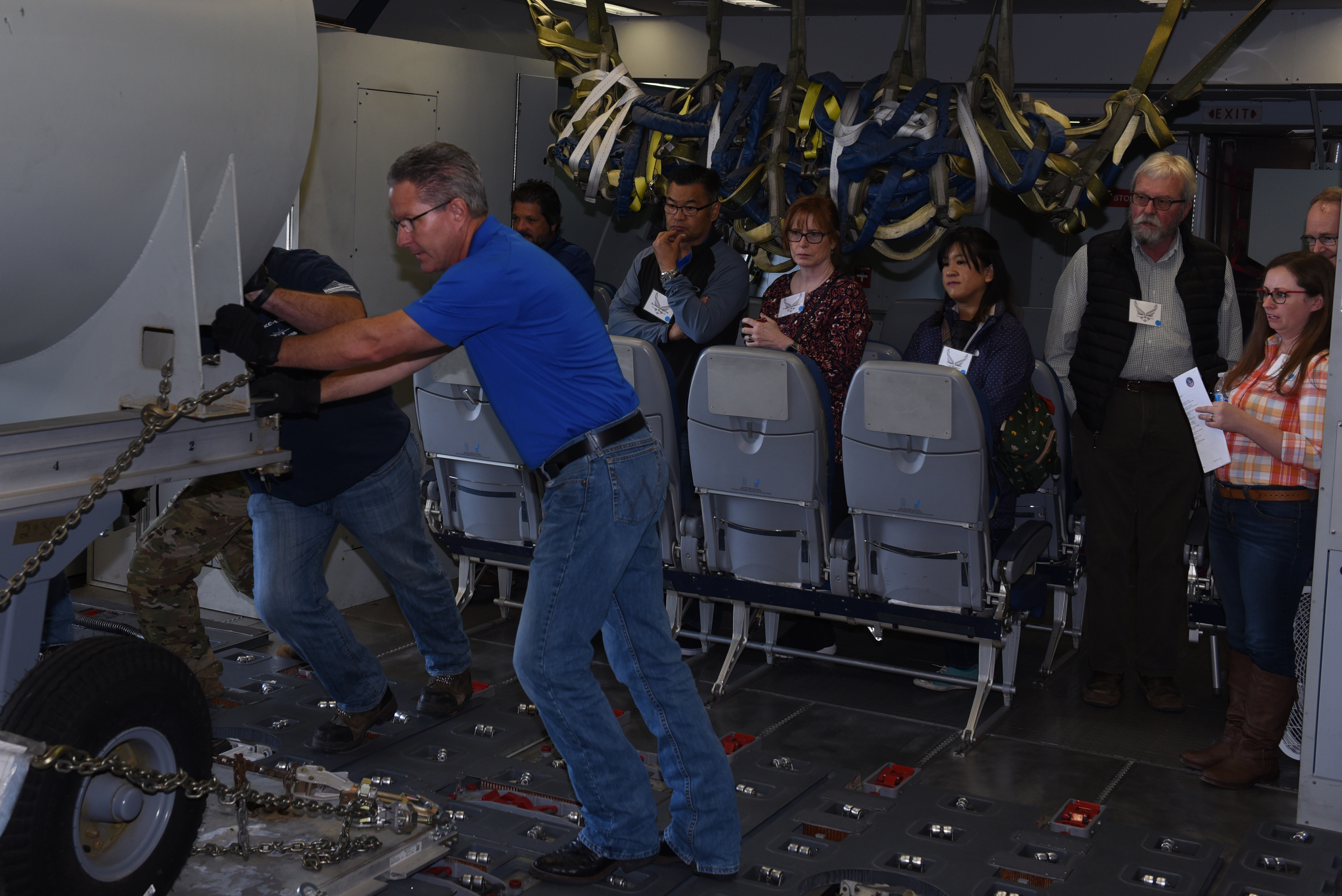 Honorary Commanders tour 60th Operations Group > Travis Air Force Base ...