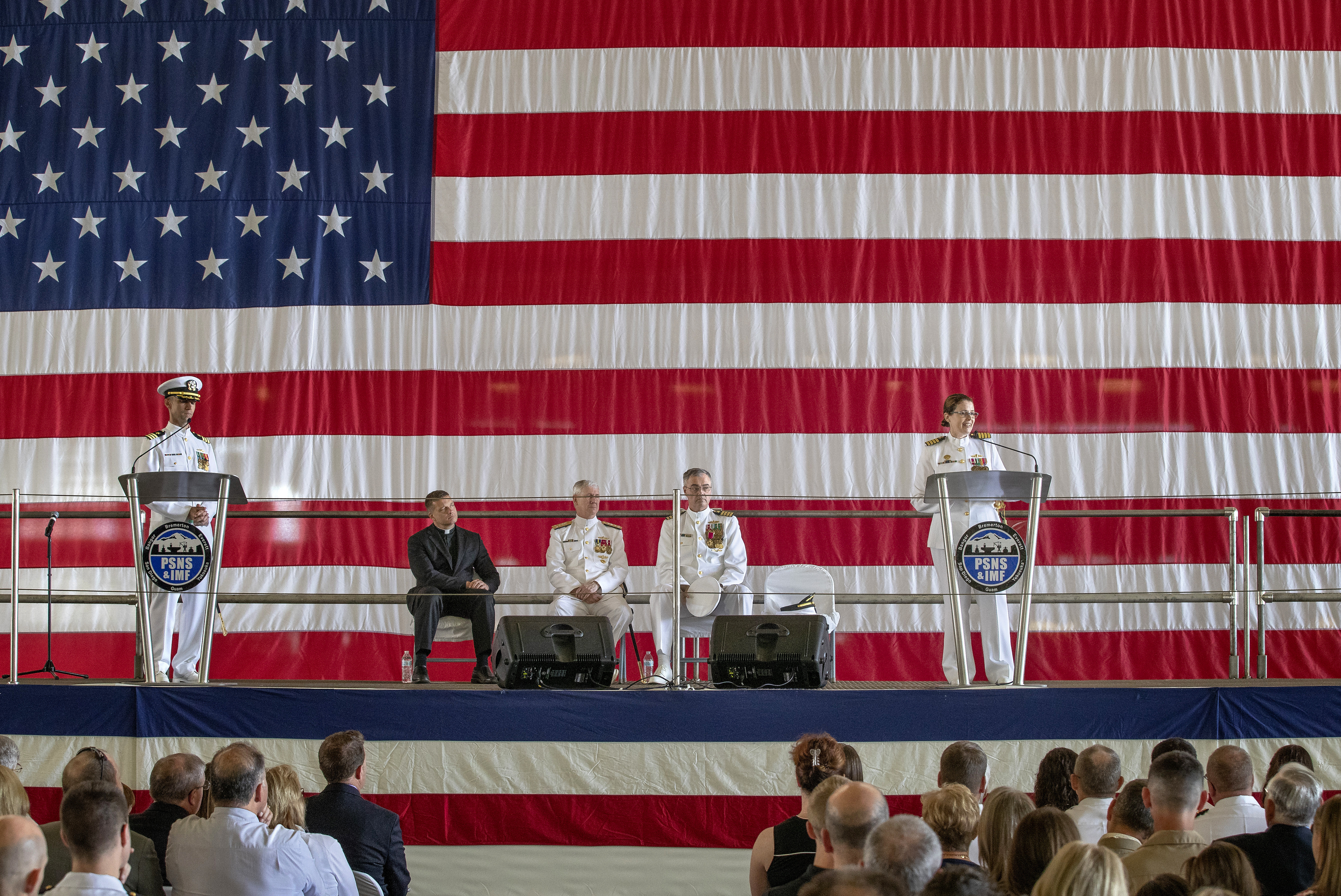 New commander takes helm at PSNS & IMF; unit award announced > Naval ...