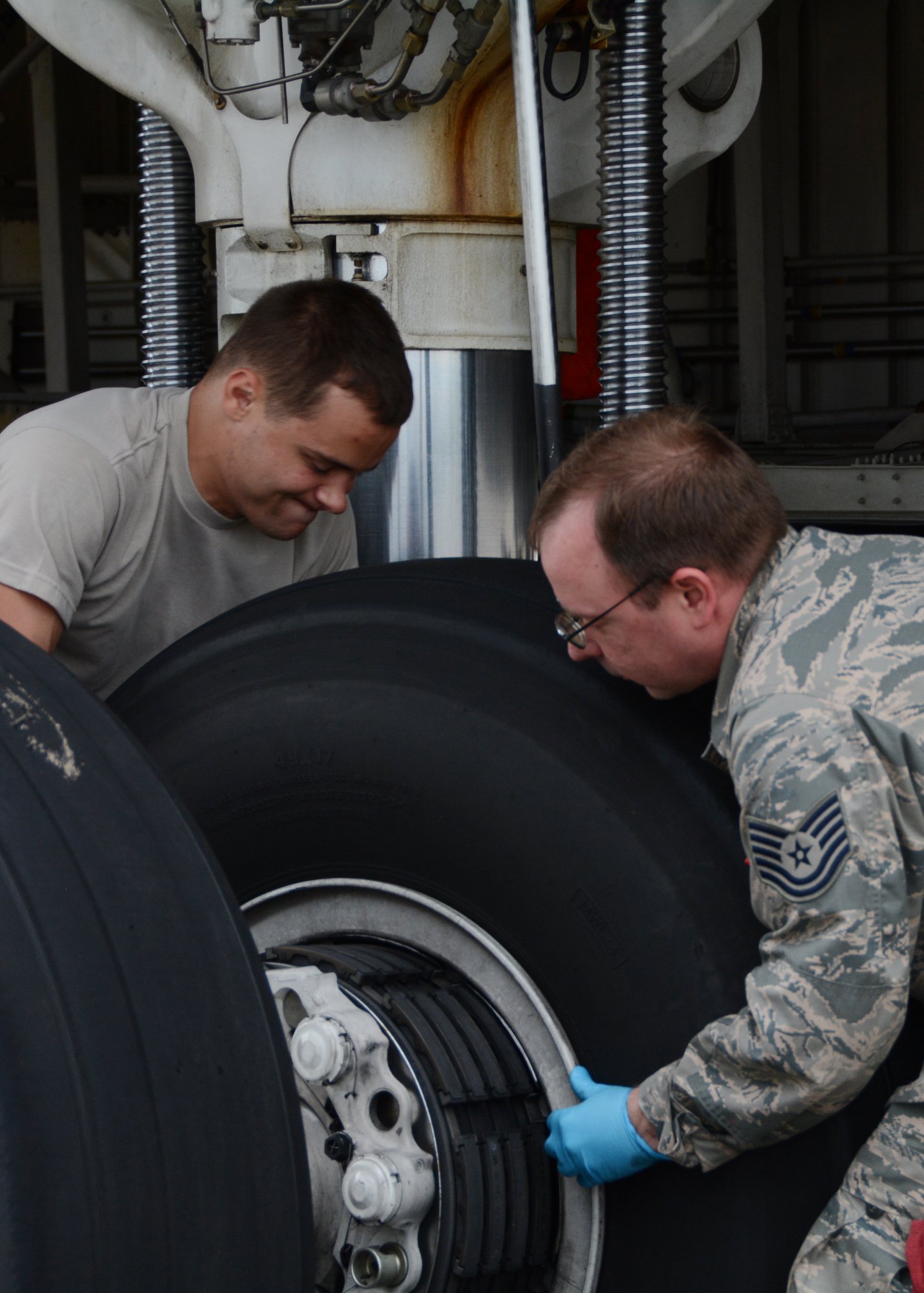 Aircraft Maintenance and 28 tires > Westover Air Reserve Base > Article ...