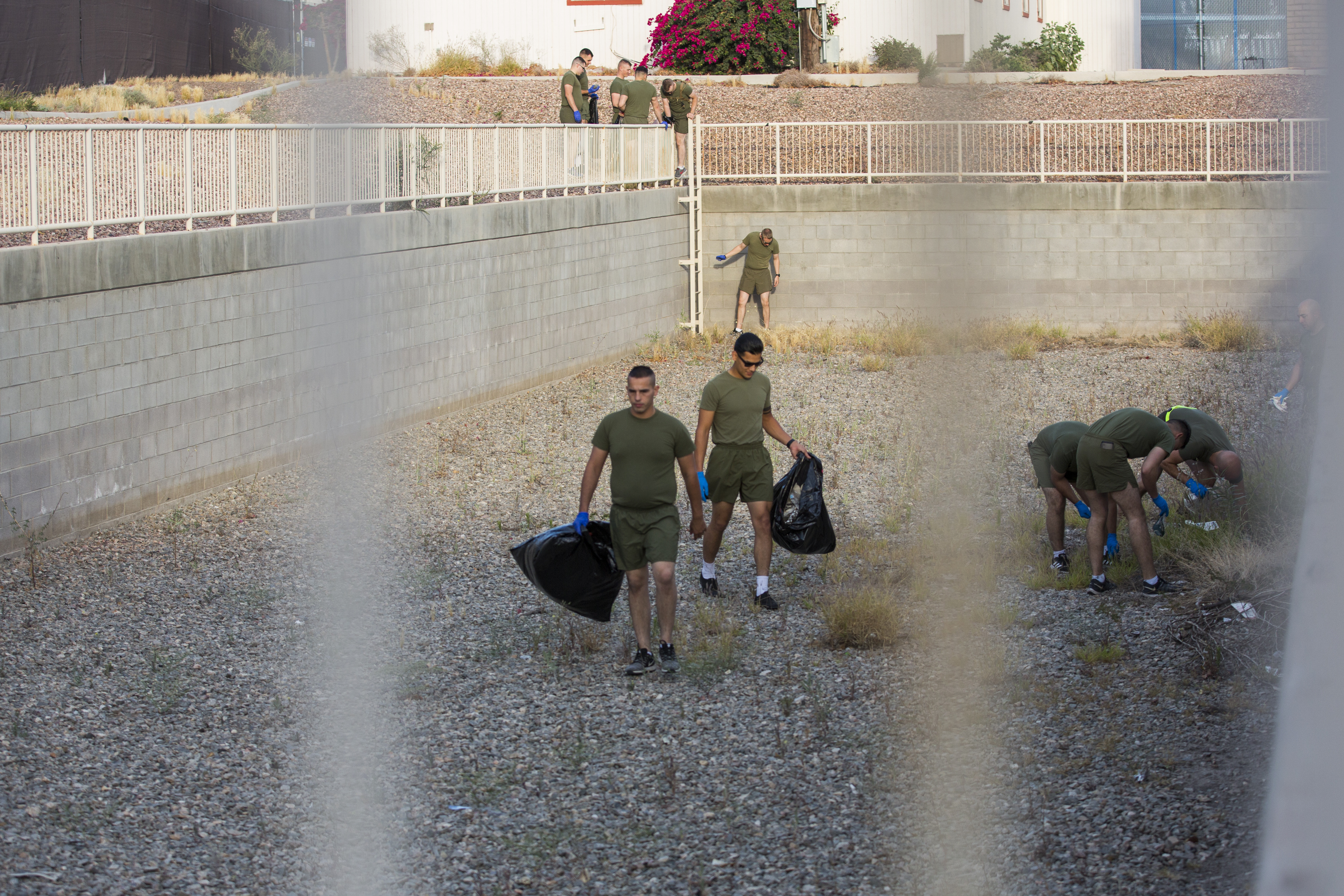 H&HS Marines Conduct Base Clean Up > Marine Corps Air Station Yuma > News