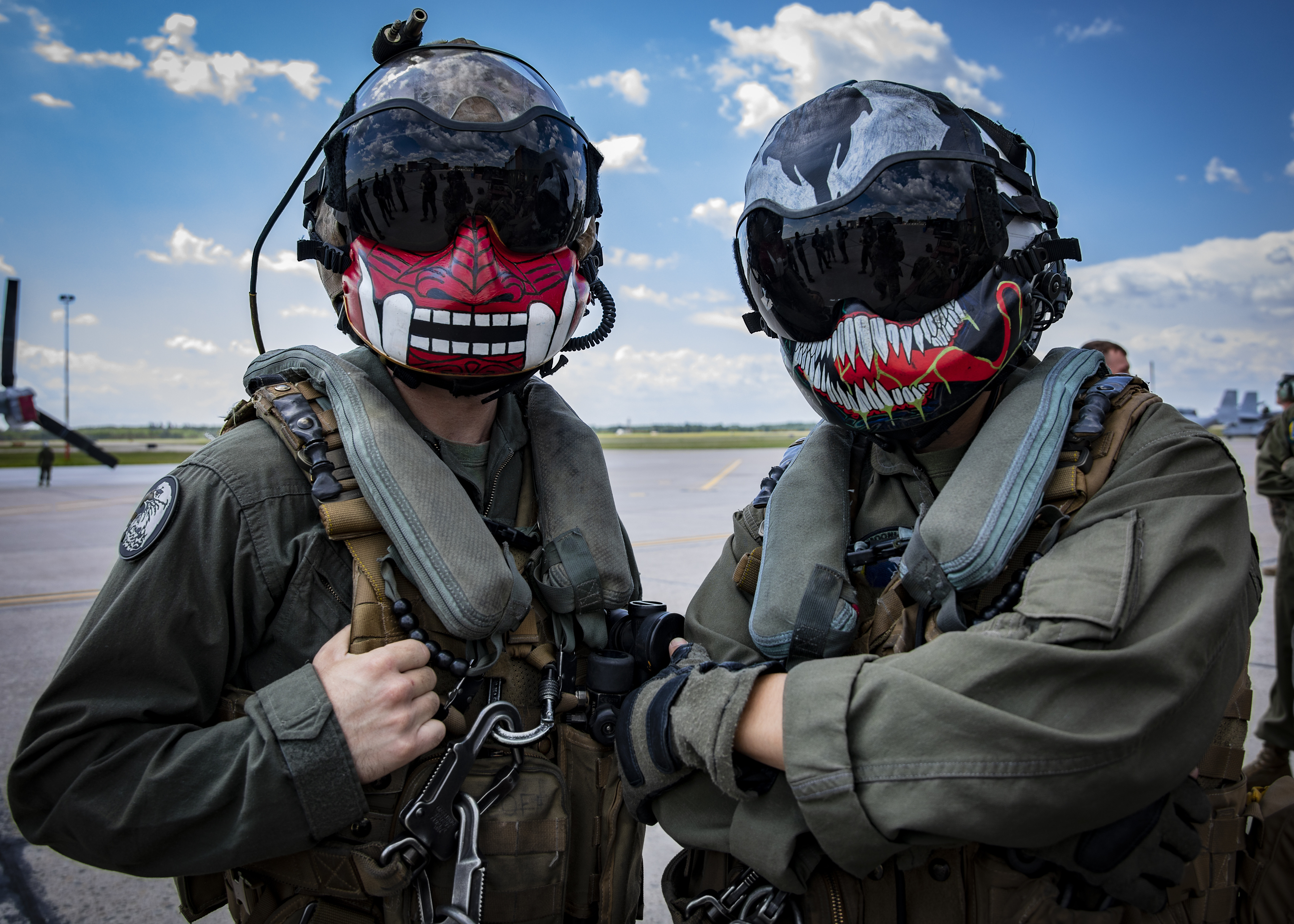 VMGR-234, VMM-764 conduct aerial refueling operation over Canada