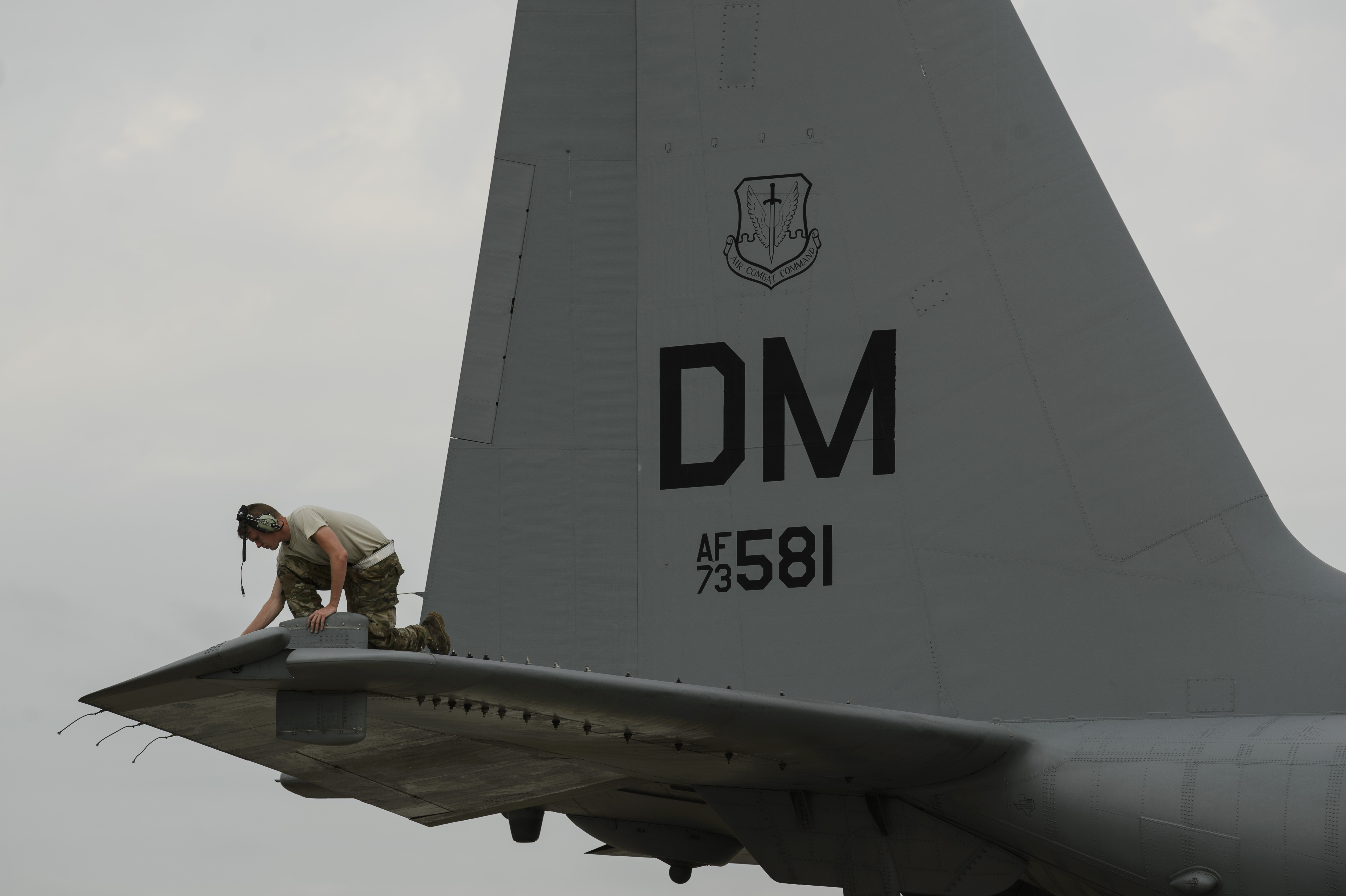 EC-130 Compass Call trains with F-16s during Aviation Rotation 19-2 ...