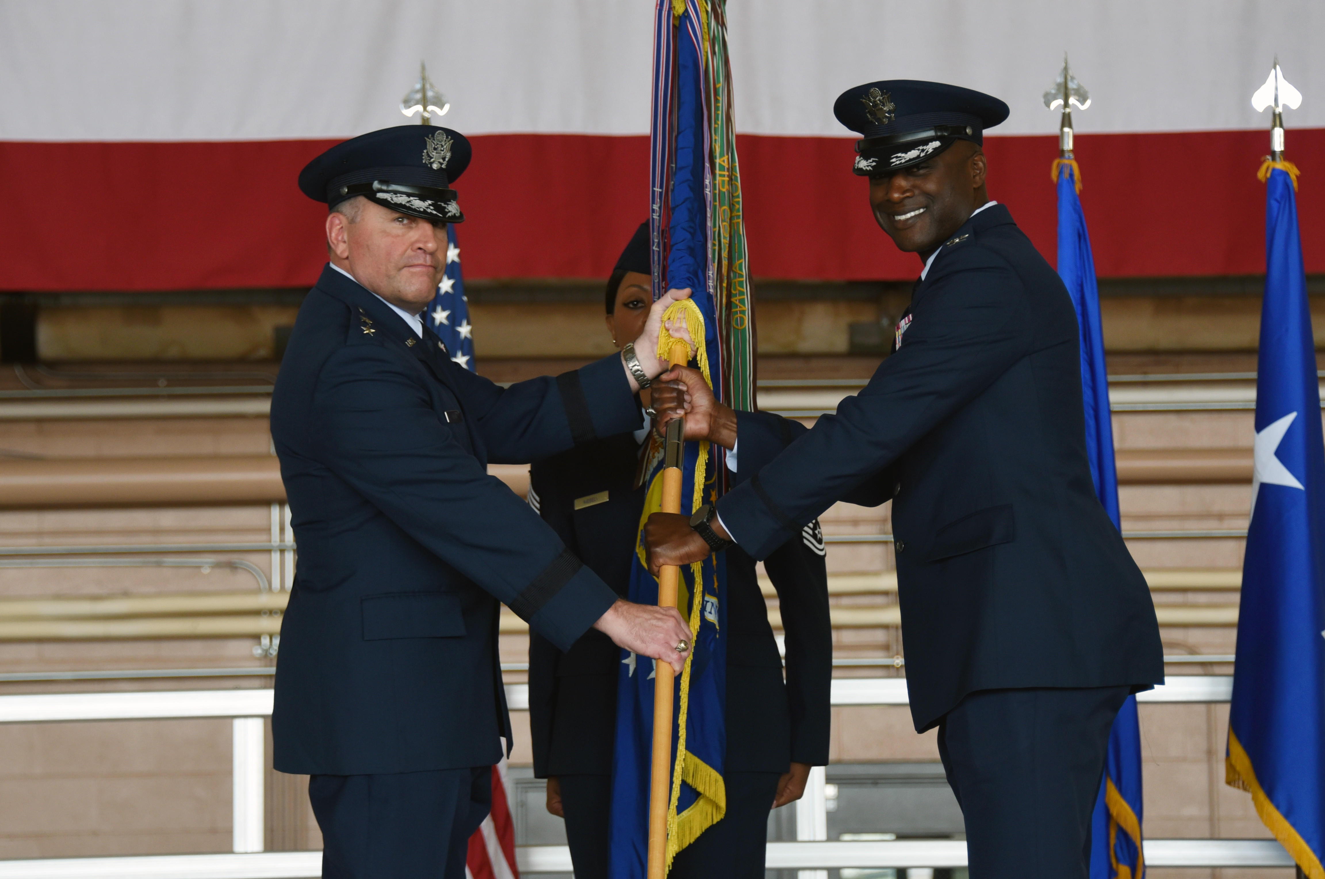 Bell assumes command of 82nd TRW > Sheppard Air Force Base > Article ...