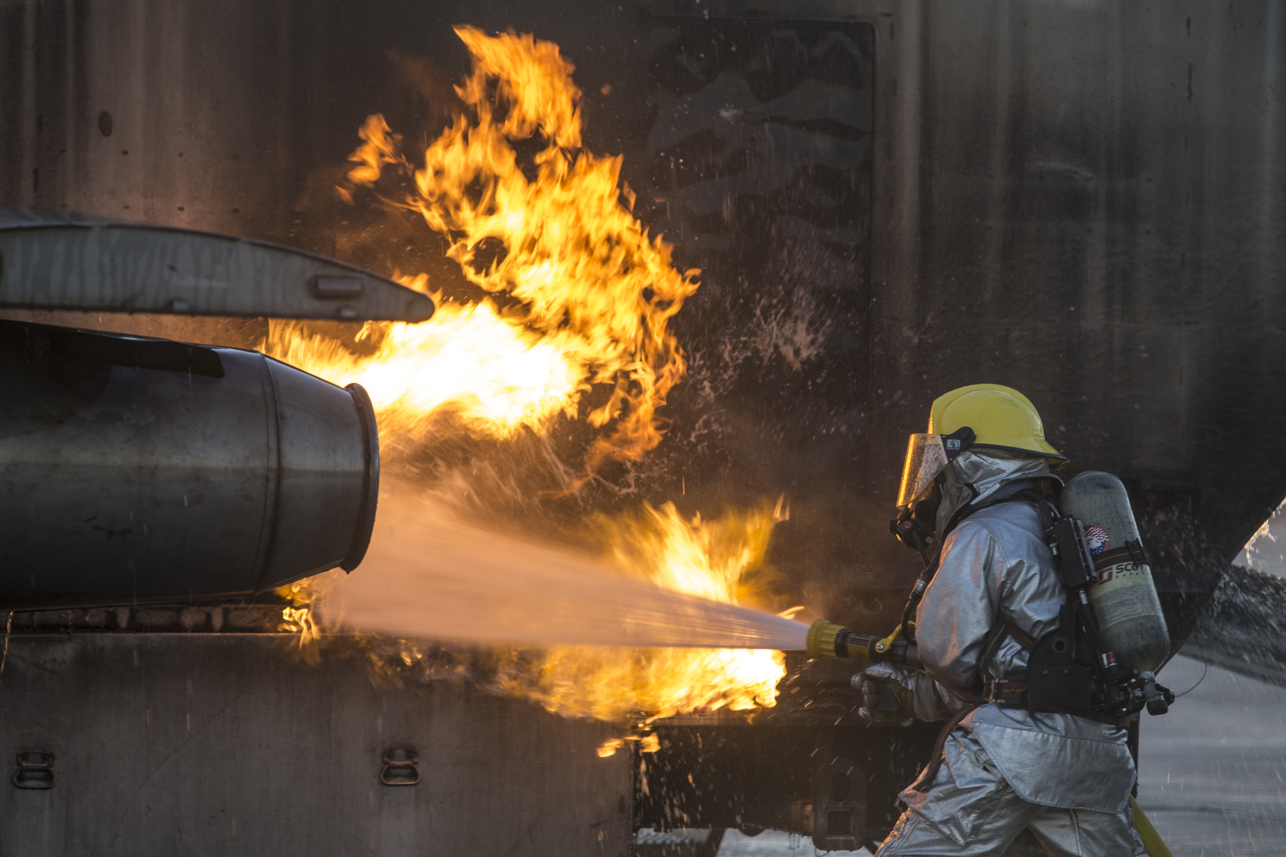 MCAS Yuma ARFF Marines Conduct Live-Burn Training > Marine Corps Air ...