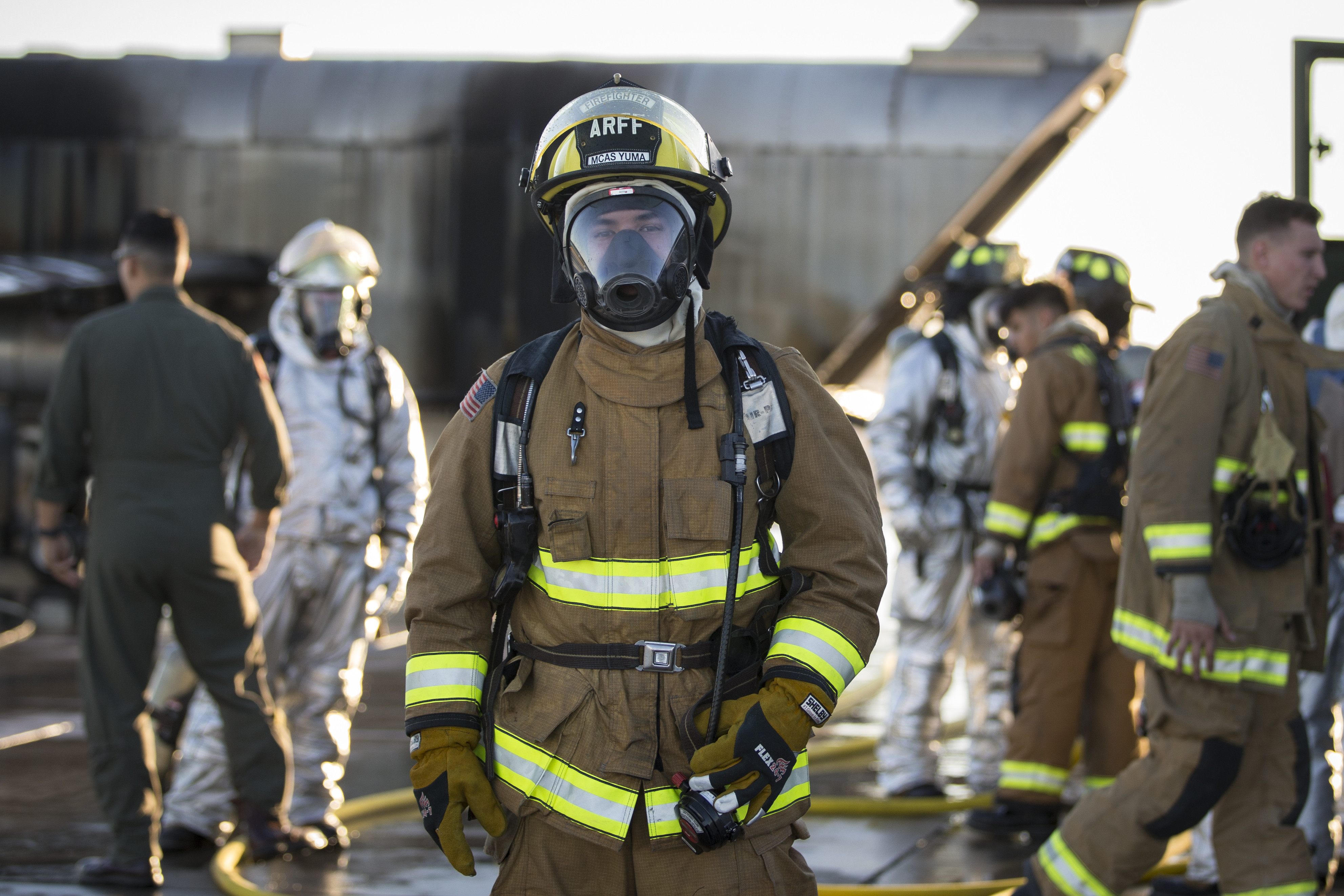 MCAS Yuma ARFF Marines Conduct Live-Burn Training > Marine Corps Air ...