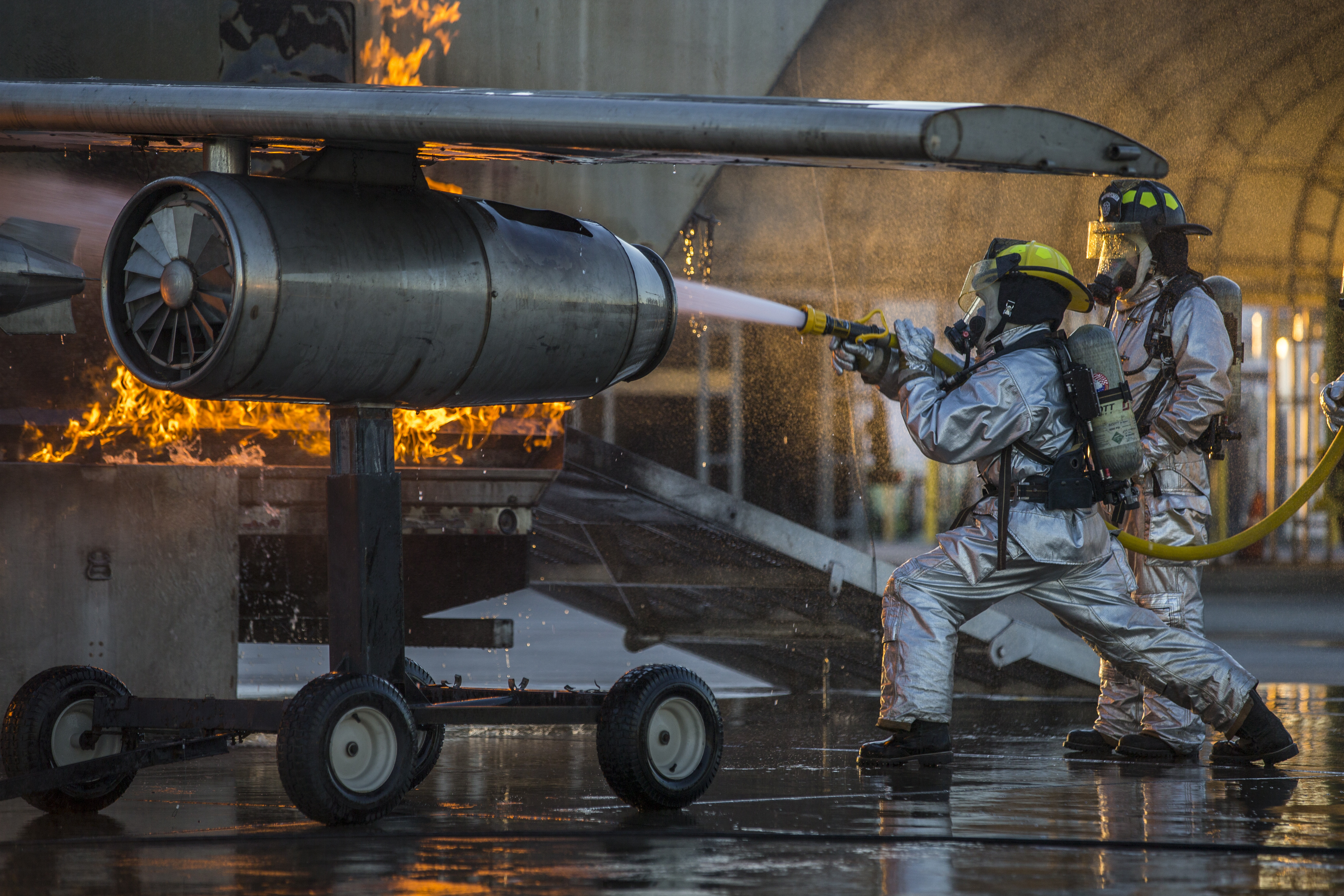 MCAS Yuma ARFF Marines Conduct Live-Burn Training > Marine Corps Air ...
