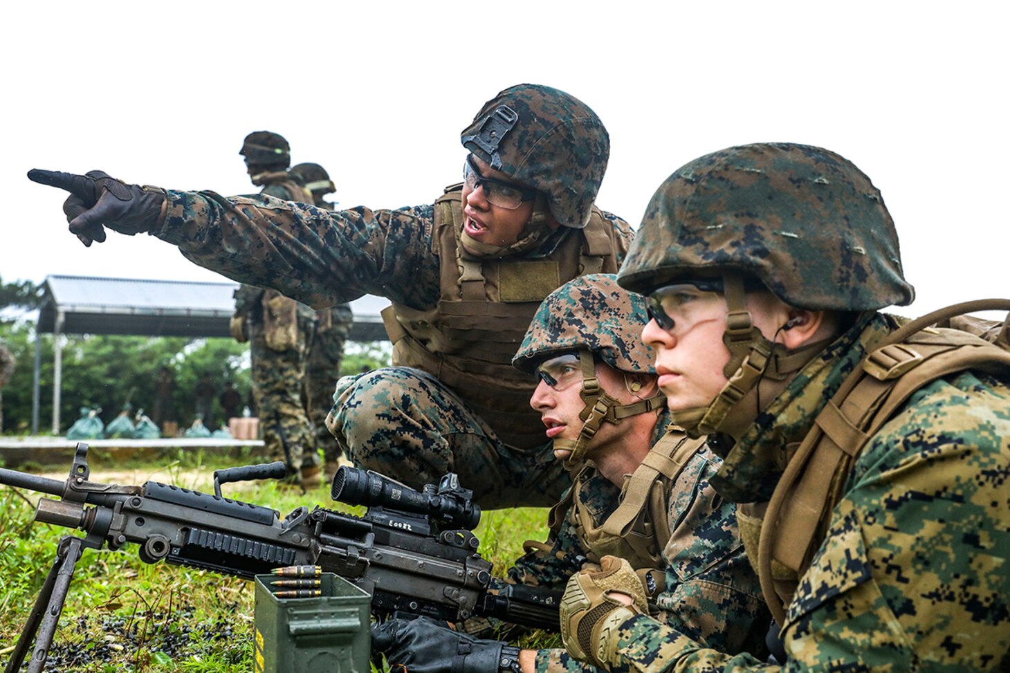 Combat Logistics Regiment-37 Marines Employ Machine Guns While ...