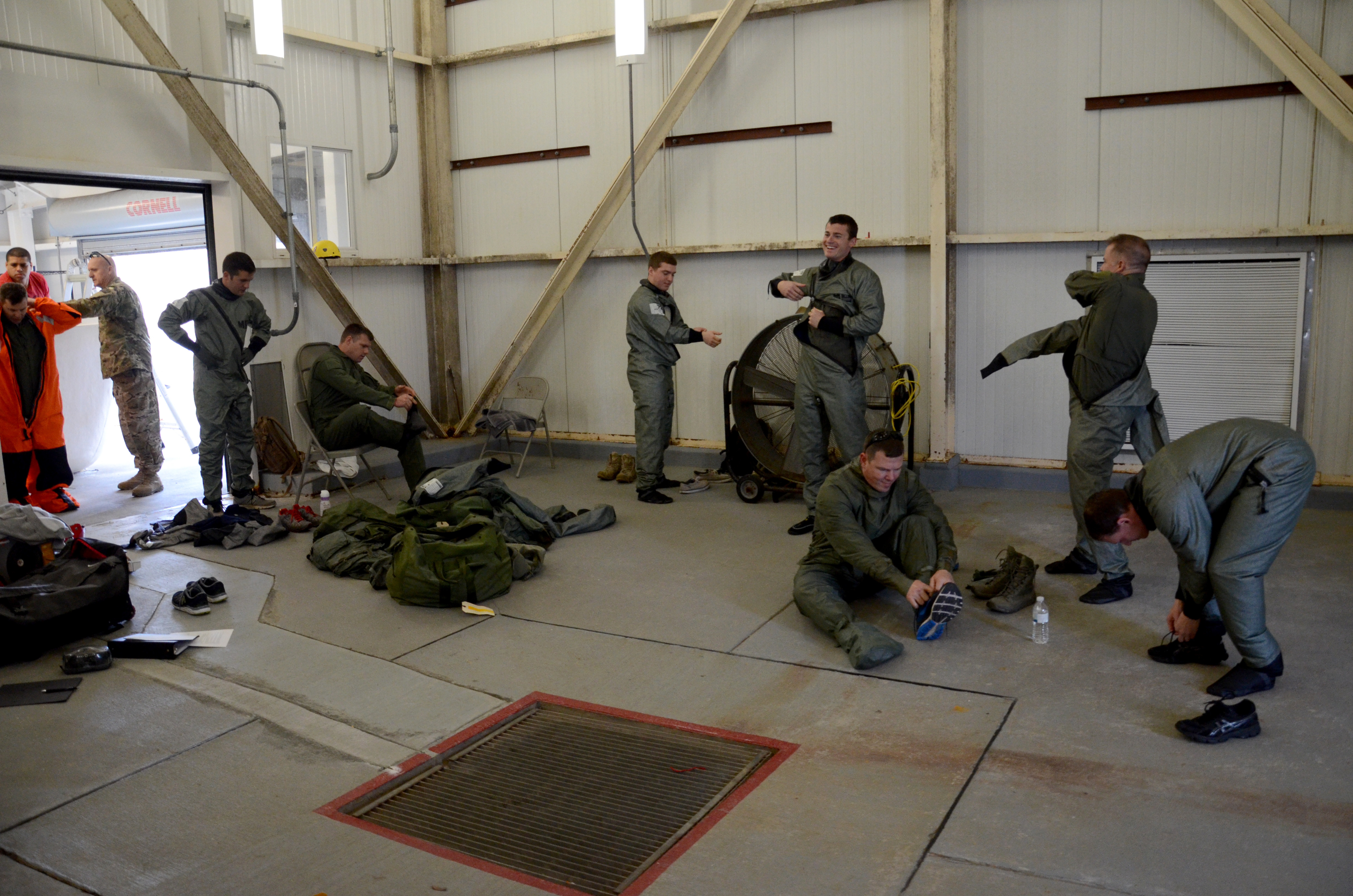 Reserve Airmen Conduct Water Survival Training > 920th Rescue Wing ...