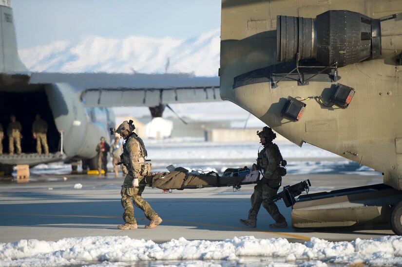 Aeromedical evacuation Airmen save lives in Afghanistan > U.S. Air ...