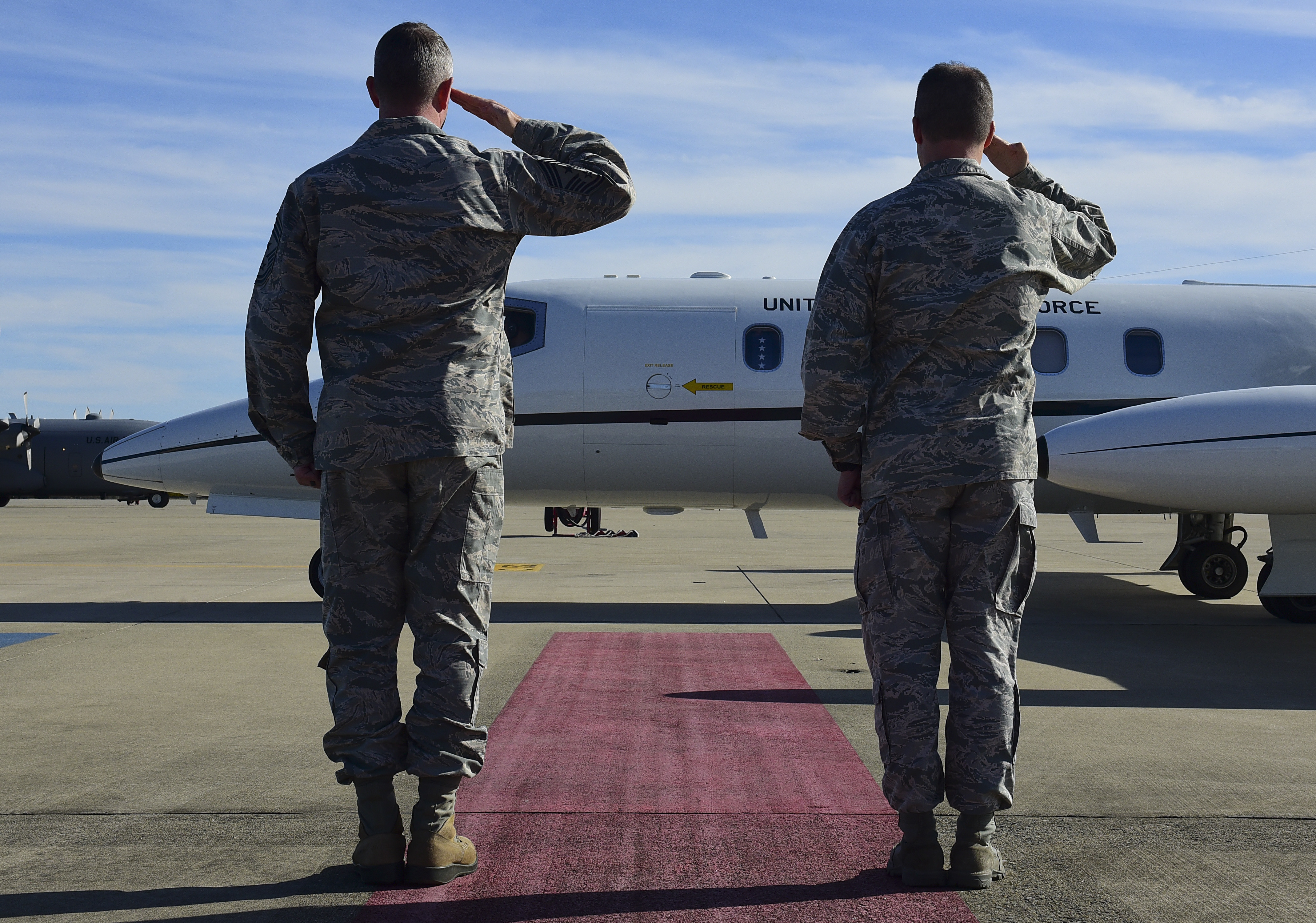 Welcome Home Gen. Holmes > Air Combat Command > Article Display