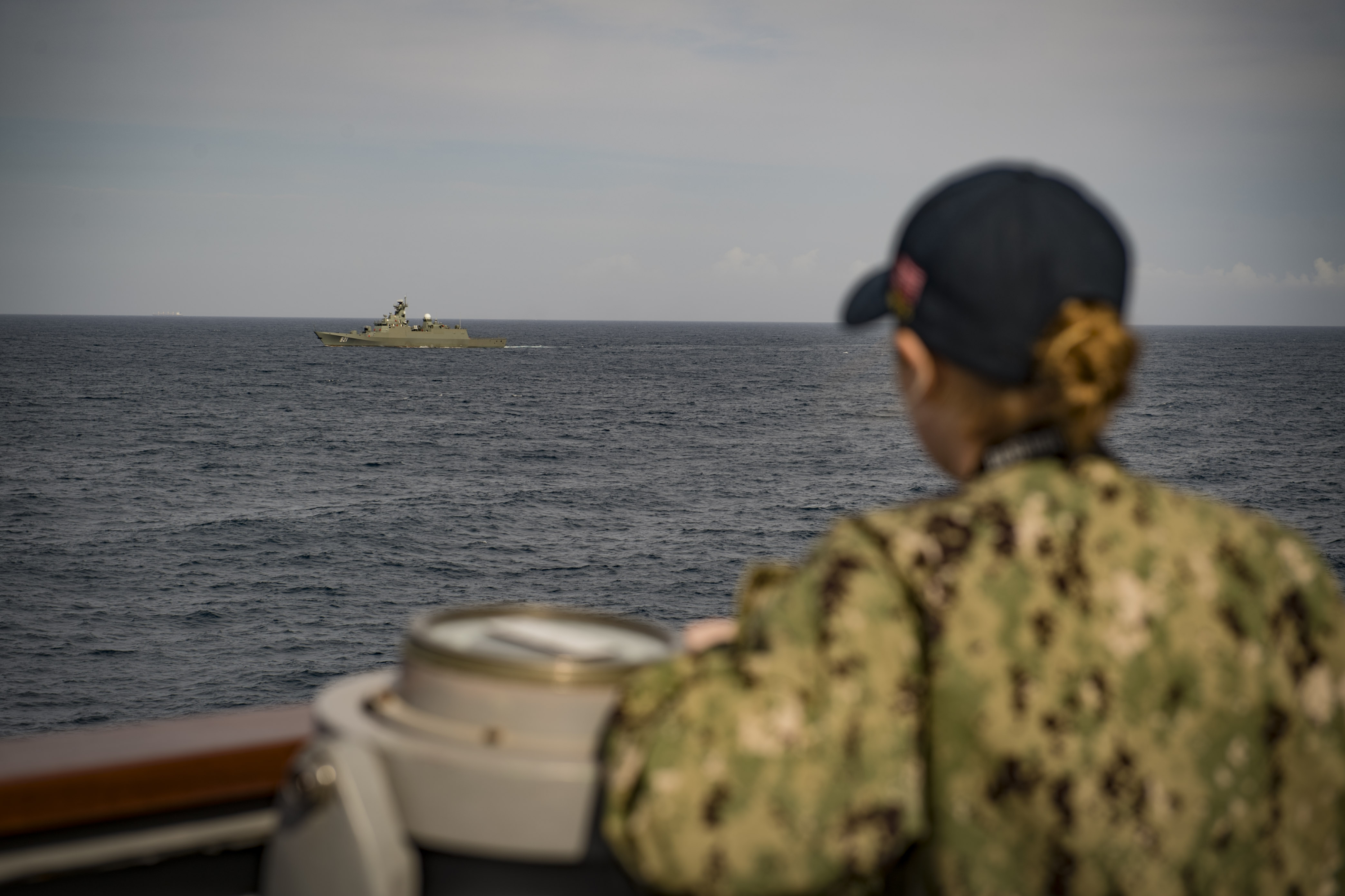 USS Donald Cook Executes Passing Exercise with Algerian Navy > U.S ...