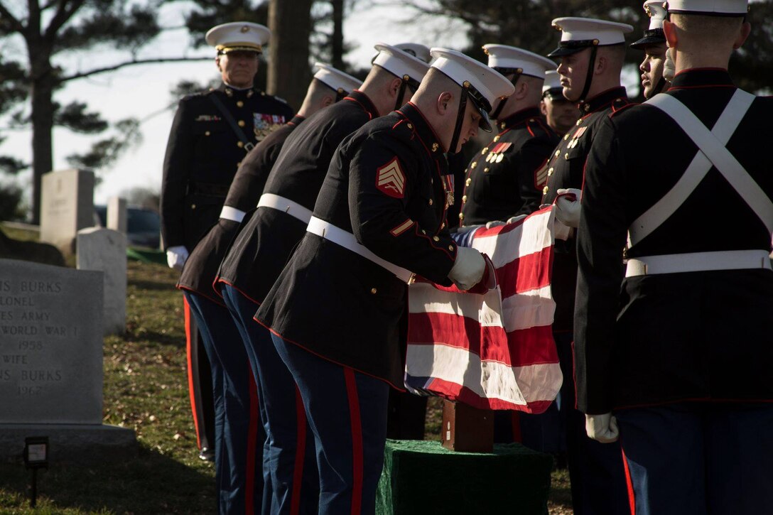 Full Honors Funeral for Lt. Gen. John I. Hudson at Arlington National ...