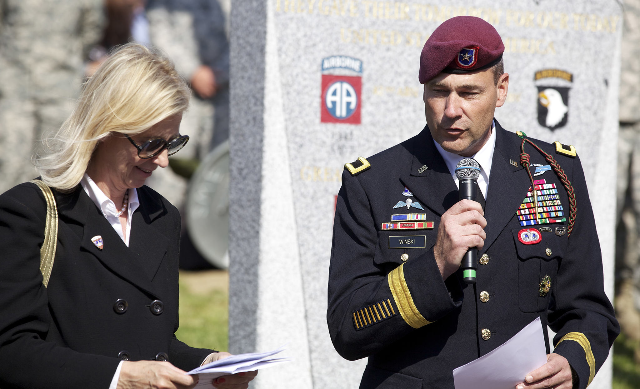Brig. Gen. Brian Winski of the 82nd Airborne Division in Sainte-Mère ...